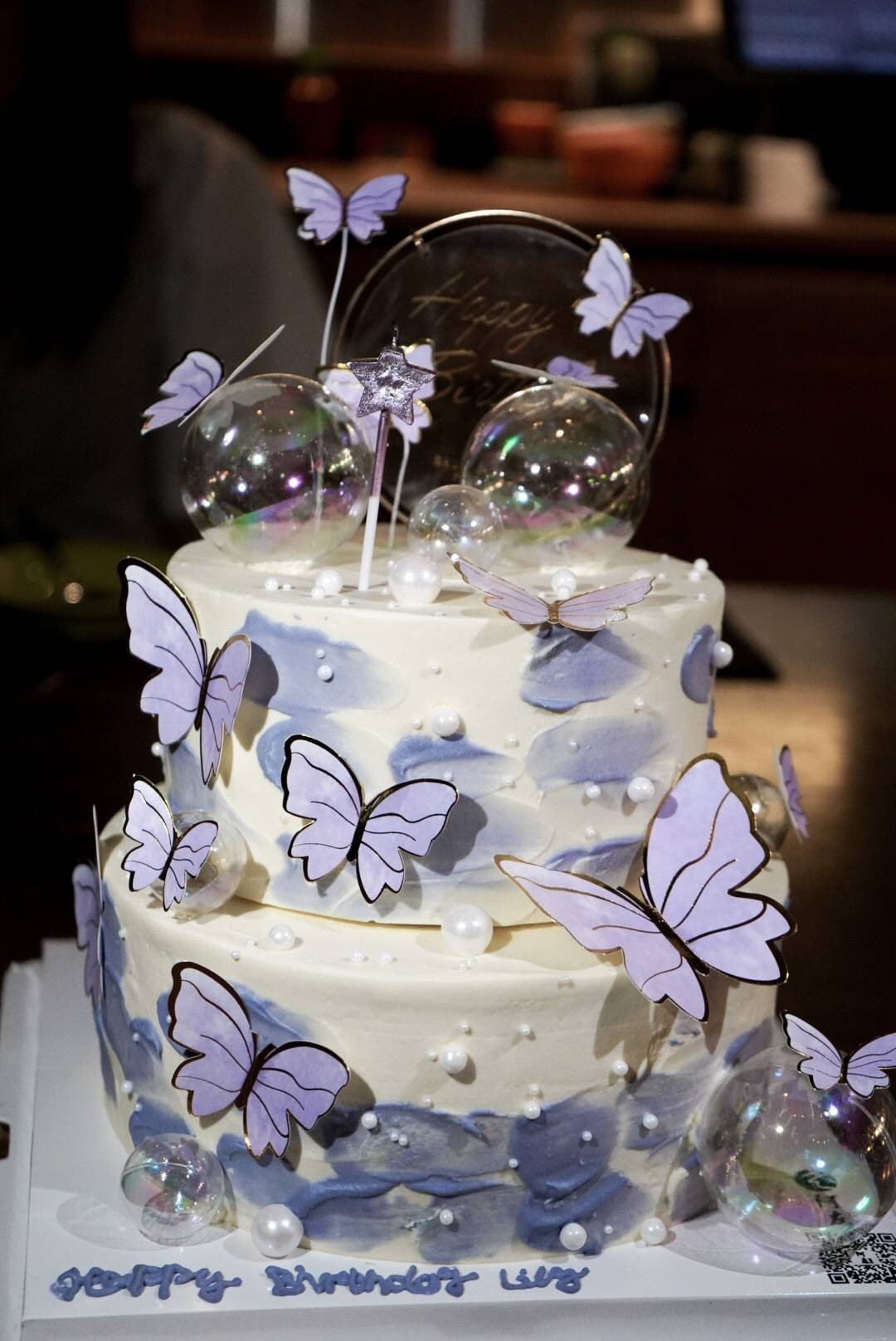 รีวิว Azuo 阿左 - Custom 🎂 birthday cake, so pretty!m