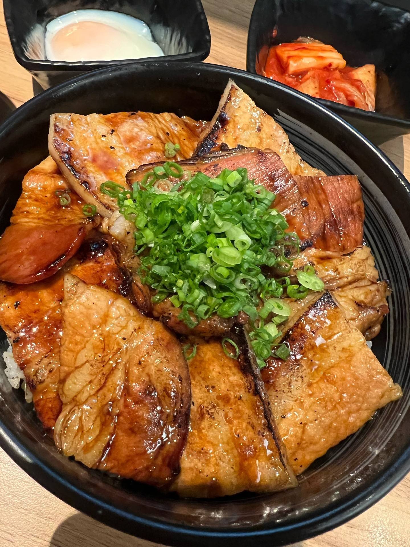 รีวิว Ohachi Butadon (สาขาอารีย์) อารีย์ - ข้าวหน้าหมูย่าง หอมกลิ่นถ่าน ...