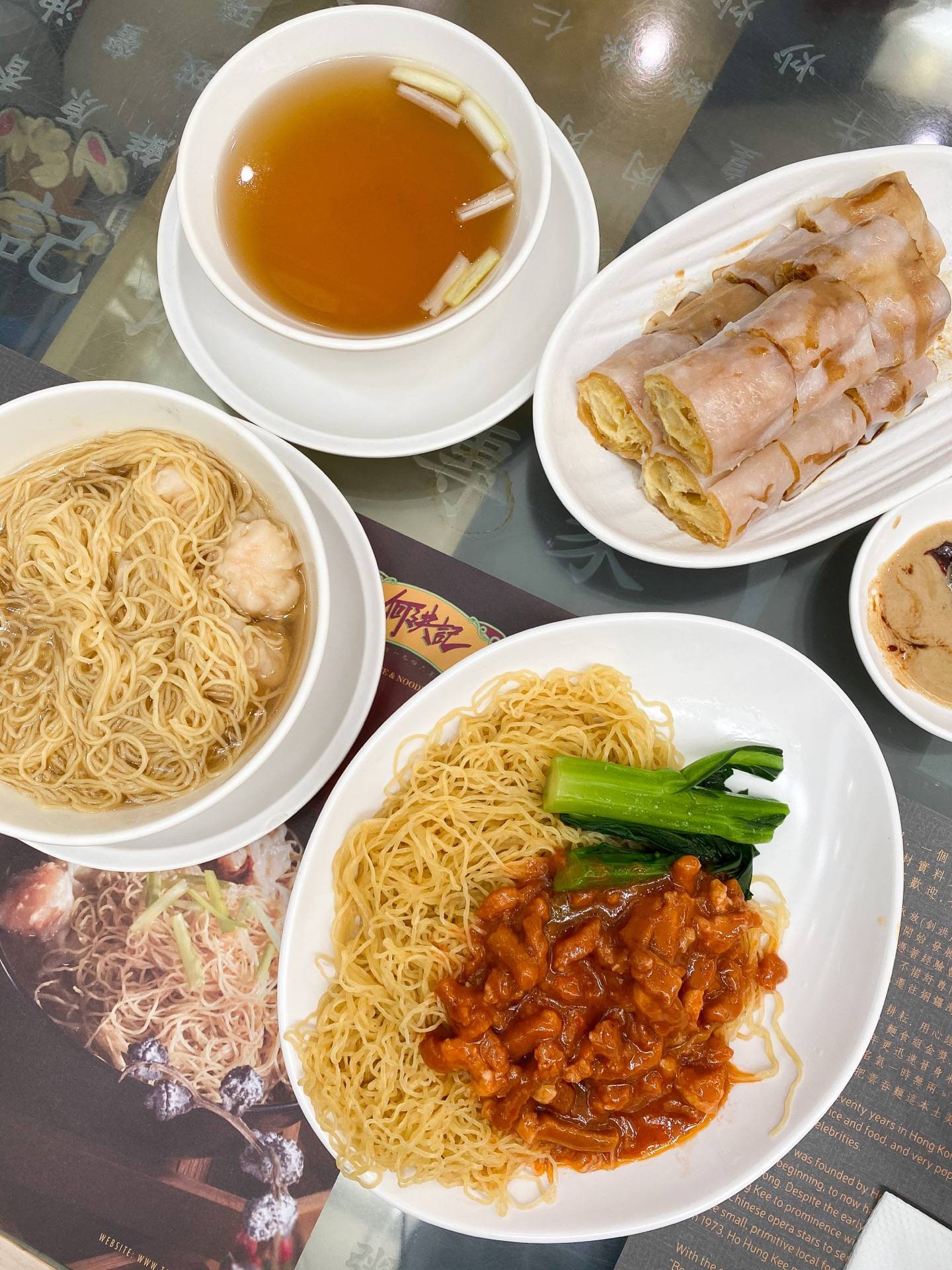 รูป Ho Hung Kee Congee & Noodle Wantun Shop Hong Kong International Airport