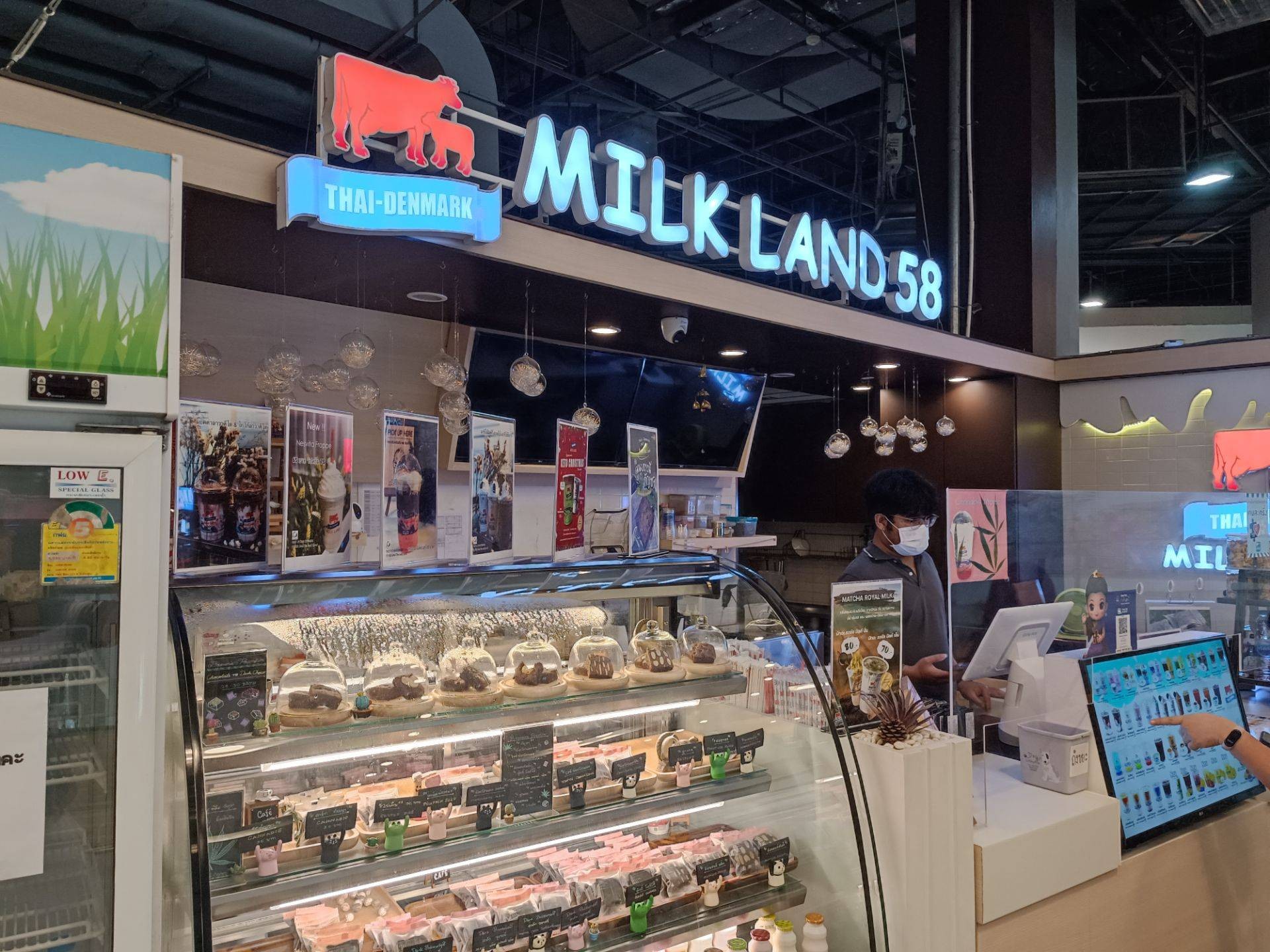 รีวิว Thai - Denmark MILK LAND The Mall โคราช - สารพัดเมนูนม