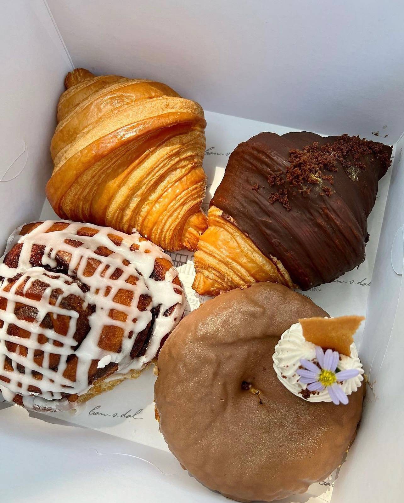 รีวิว Gansdal - ครัวซองต์ในสวนมะพร้าว เเม่กลอง 🌤️🌴🥐 - Wongnai