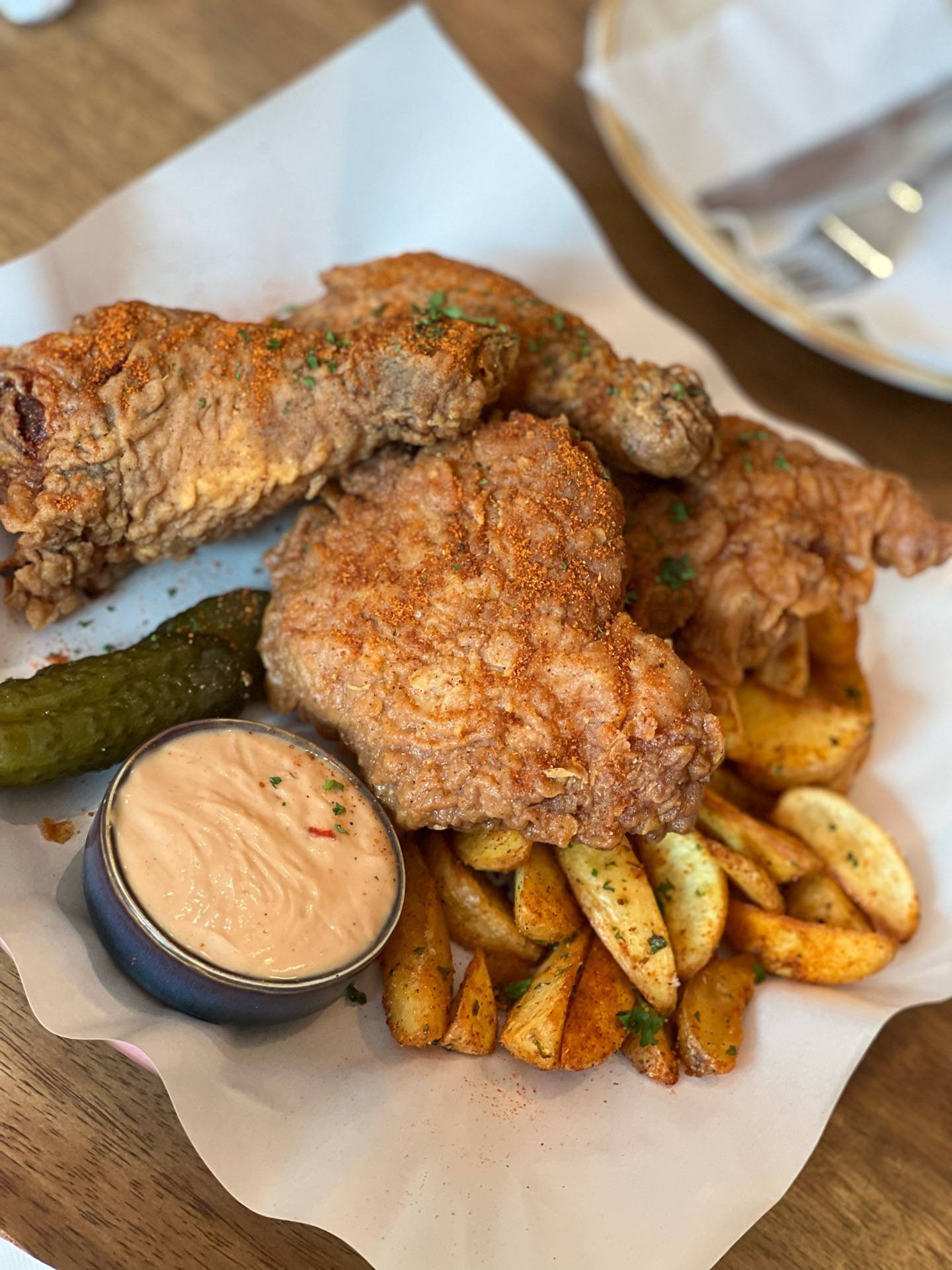รูป Henryfry : fried chicken & housemade food. - Wongnai