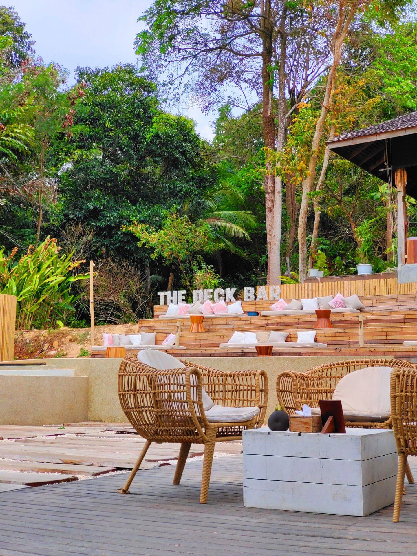 รูป The Deck Bar