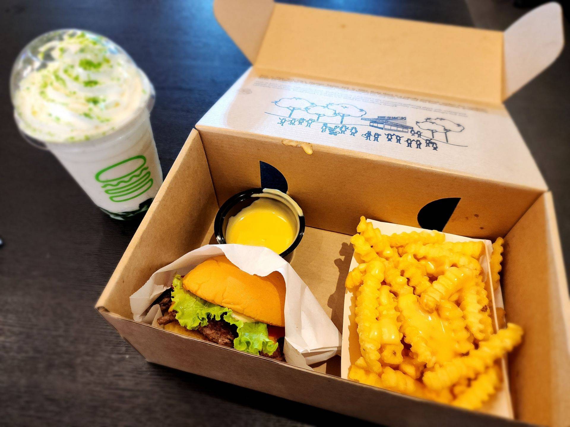 รีวิว Shake Shack Thailand - เบอร์เกอร์เนื้อแองกัส และมิลค์เชคข้าว ...