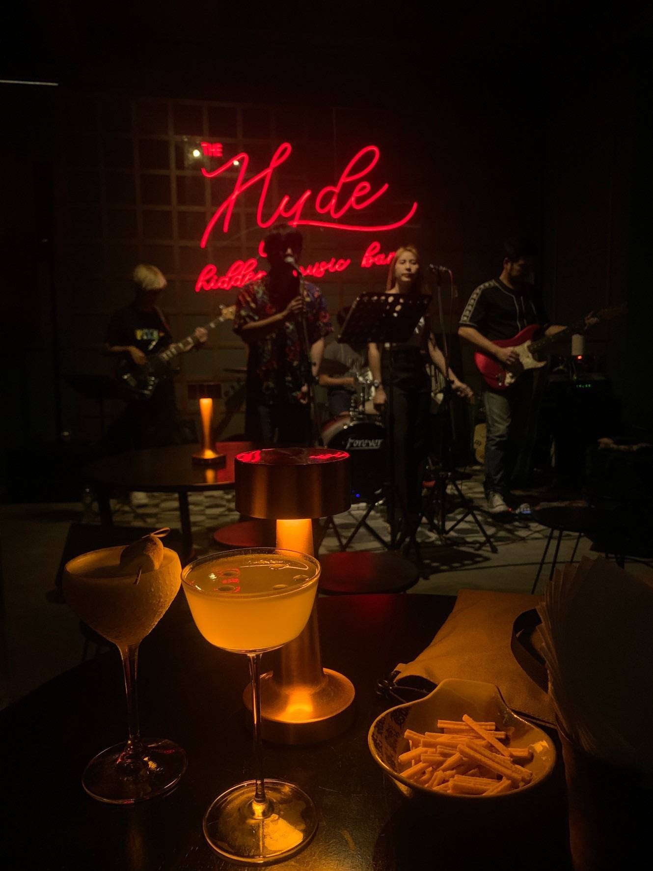รีวิว The Hyde Hidden Music Bar - บาร์ลับ ถ้าเชียงใหม่ต้องมา!!