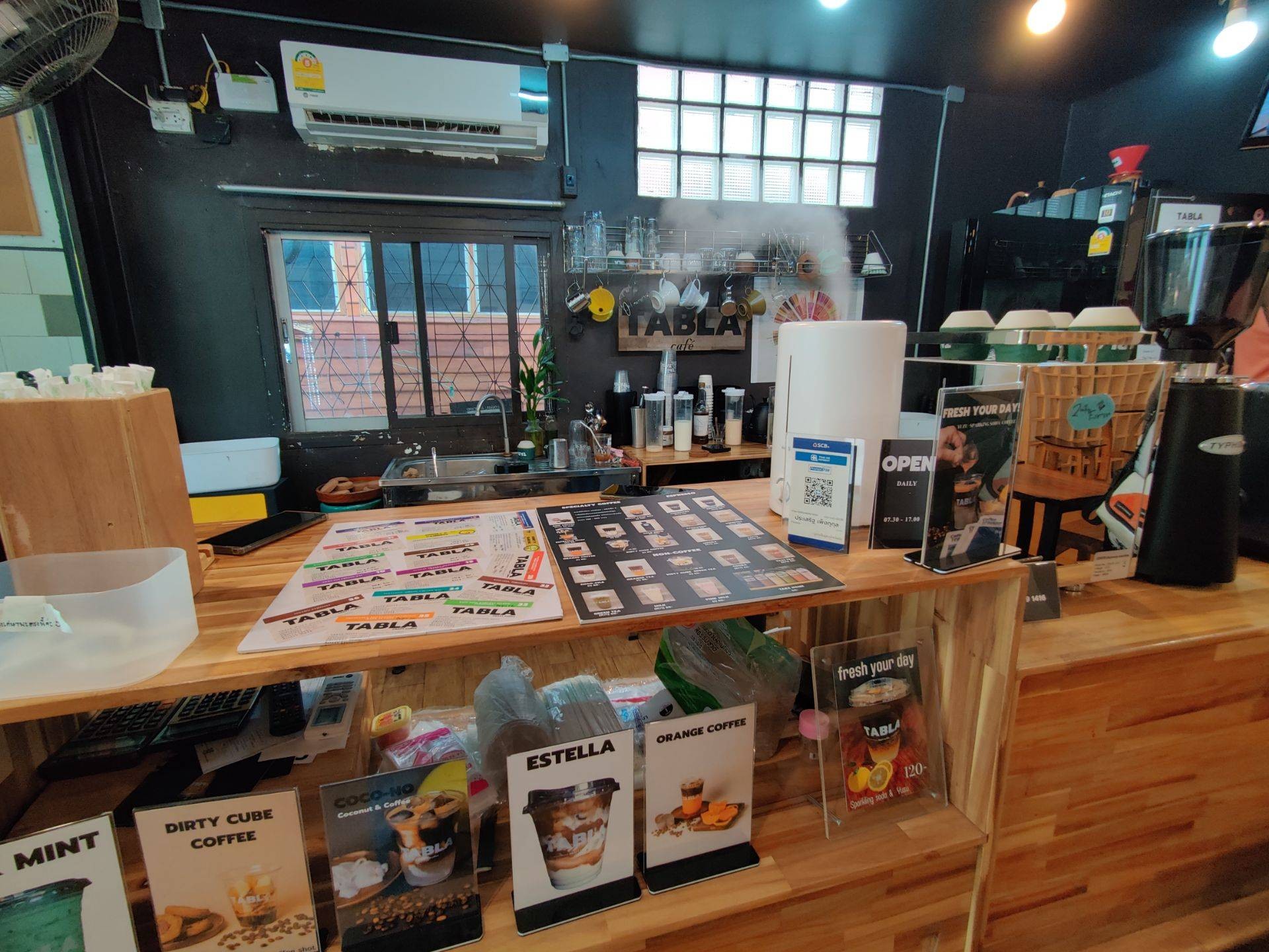 รีวิว TABLA CRAFT Coffee @Ngangwongwan Ngangwongwan - ร้านเล็ก ๆ กาแฟดี