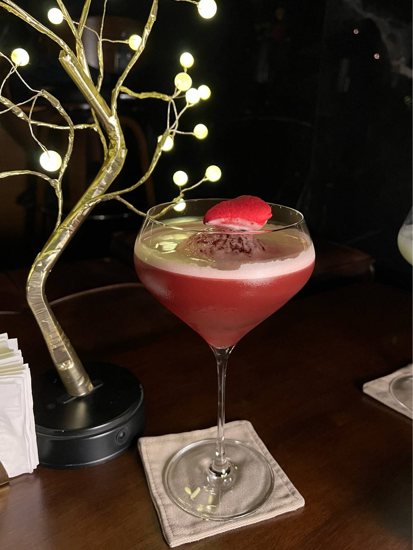 รีวิว Moonless World - บาร์ลับที่คอกเทลอร่อยมาก