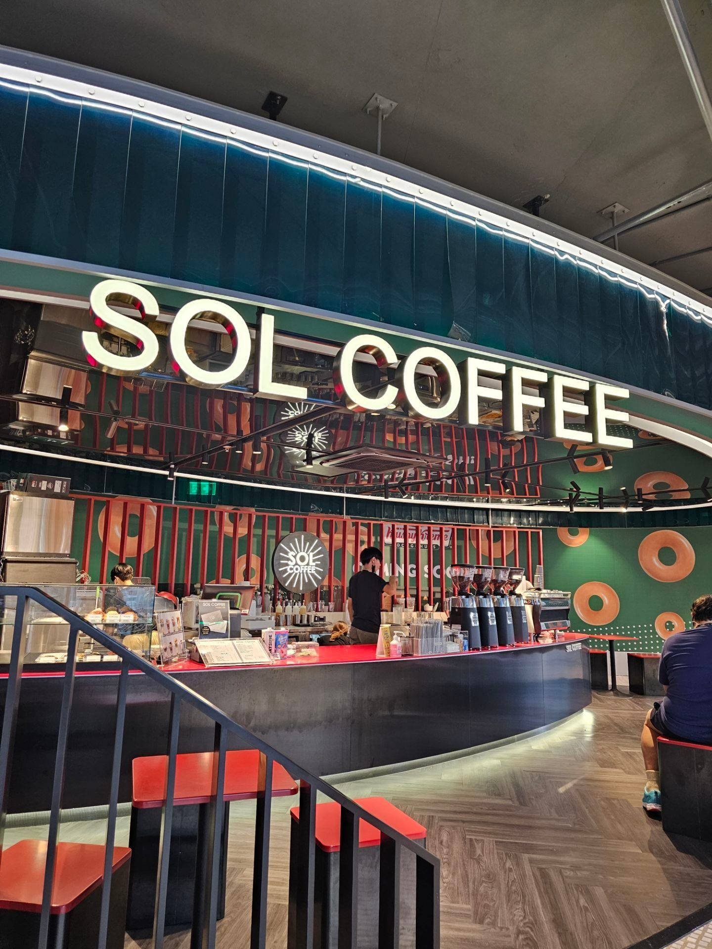 รีวิว SOL Coffee สีลมเอจ - ถูกใจคาปูชิโน่ร้อนถ้วยนี้