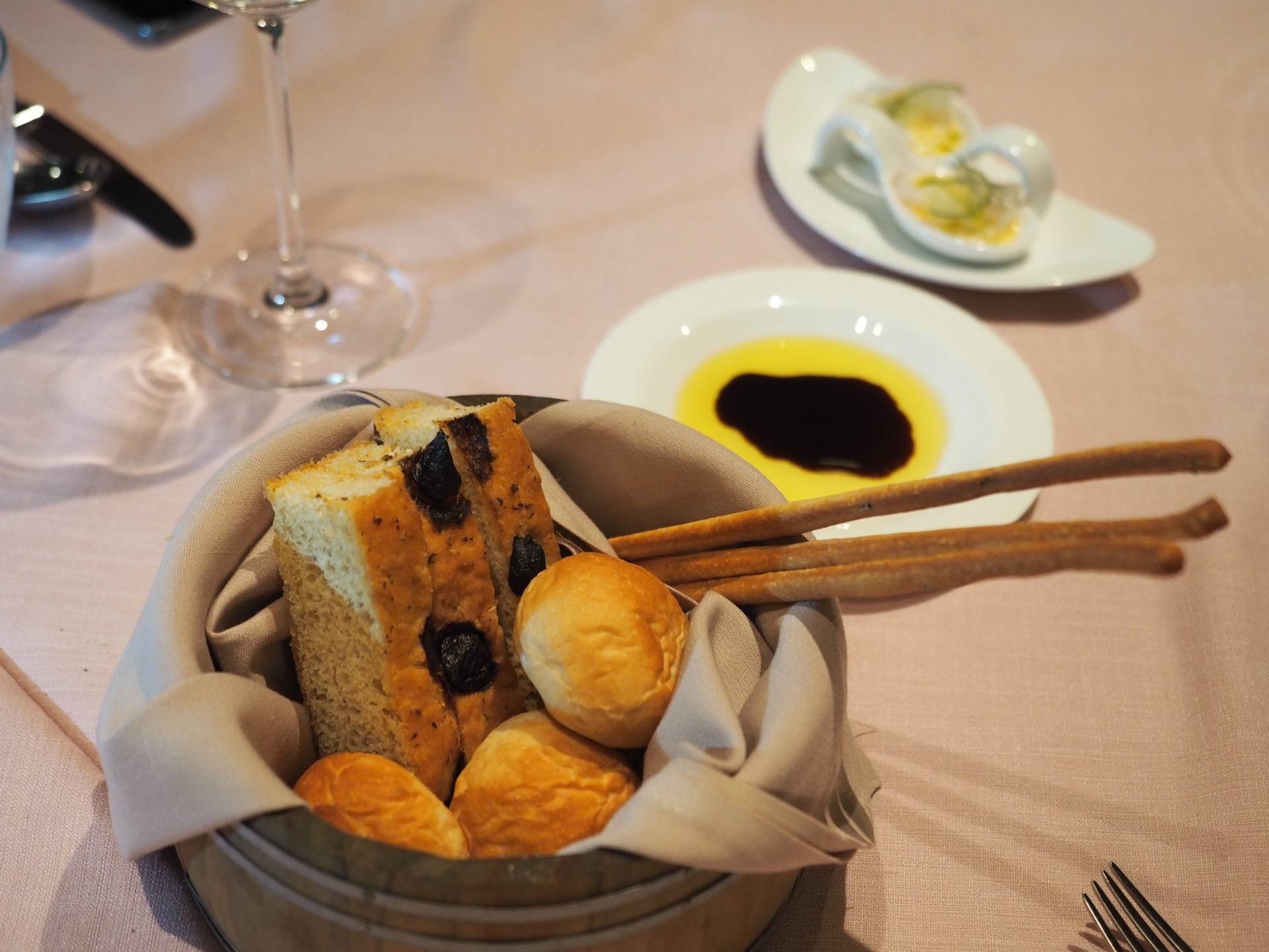 รูป Medici Kitchen & Bar โฮเทล มิวส์ กรุงเทพ