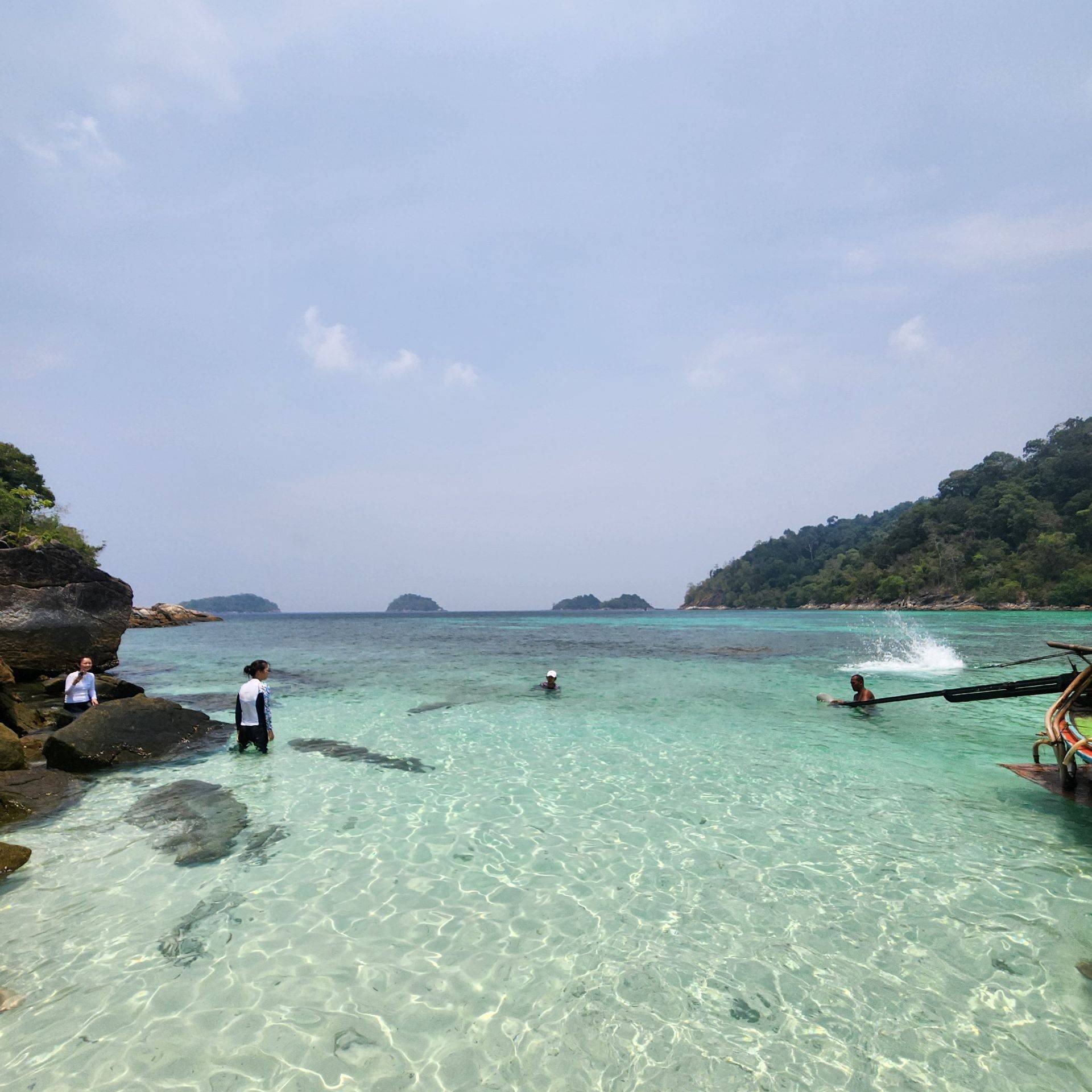 เกาะรอกลอย - รีวิวสถานที่ท่องเที่ยว