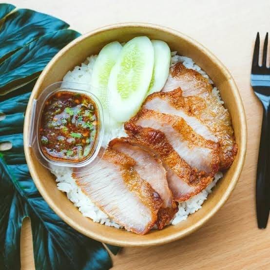ร้าน Gino Rice Box : ข้าวคอหมูทอด ข้าวไก่ทอด | รีวิวร้านอาหาร - Wongnai