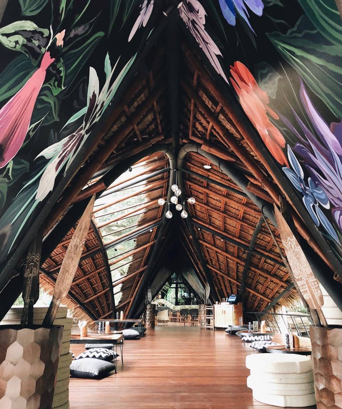 รีวิว Three Monkeys Restaurant - ร้านสวยบนเขา บรรยากาศธรรมชาติ