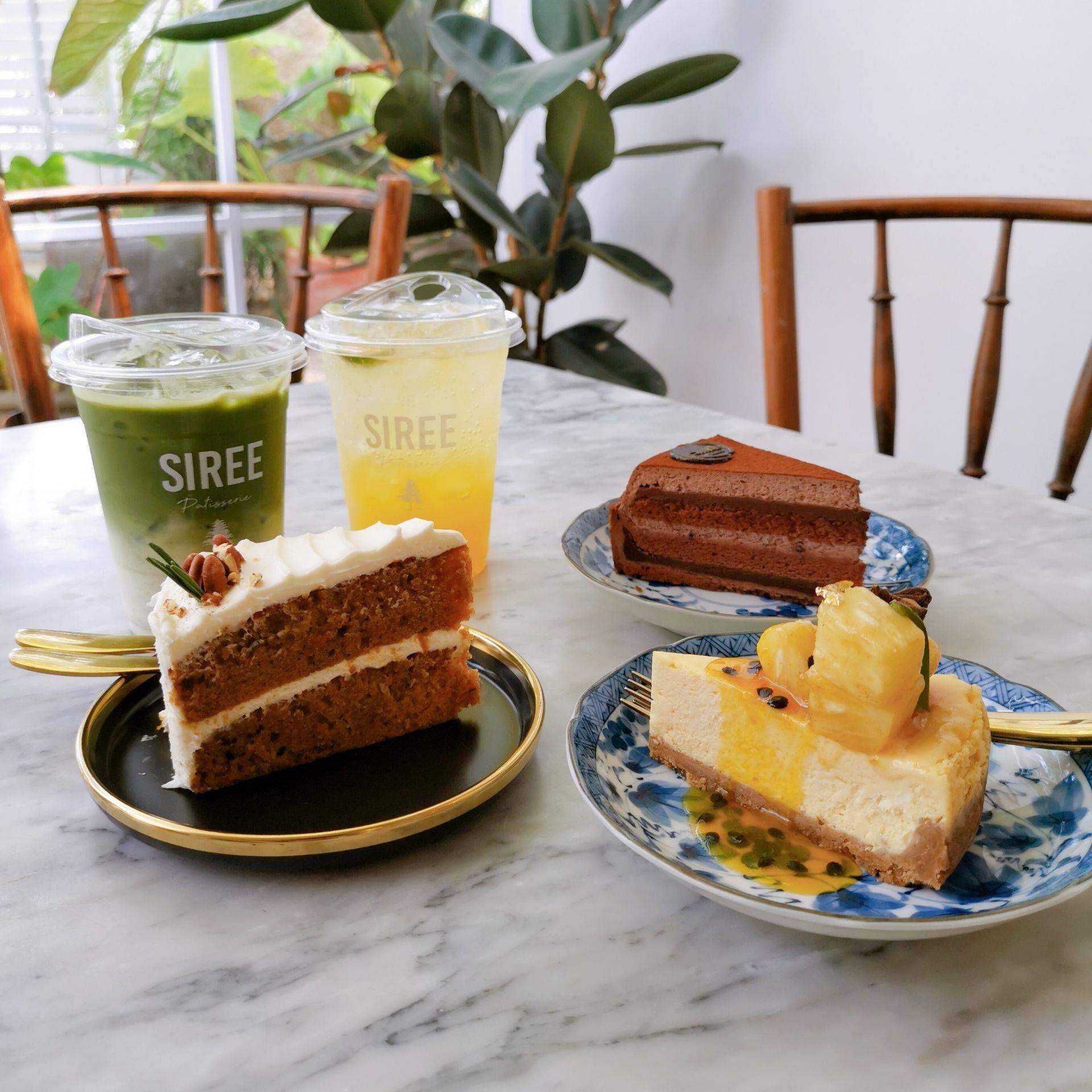 รีวิว Siree Patisserie - Siree Patisserie ร้านเค้กขนาดเล็กๆสีขาวหน้าตา ...
