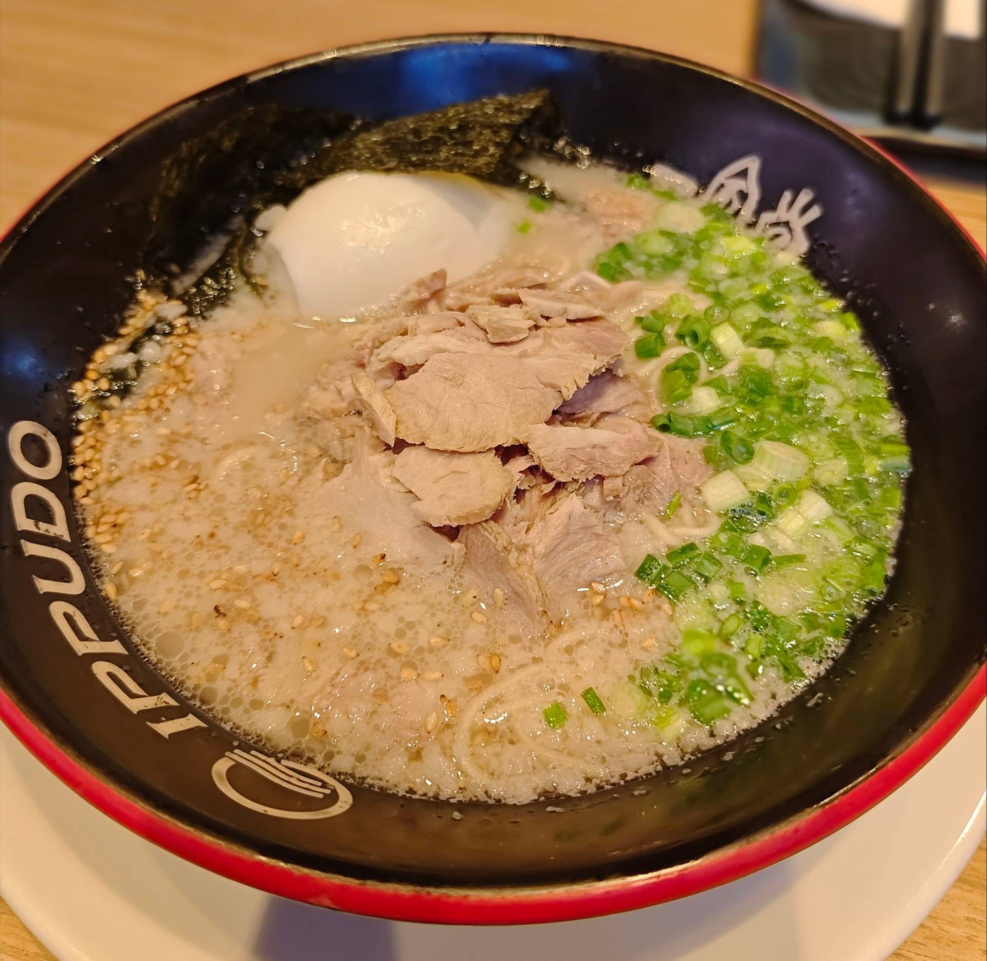 รีวิว Ramen Ippudo Emporium - ราเมงเส้นเล็ก ... อร่อยดีอีกแบบ