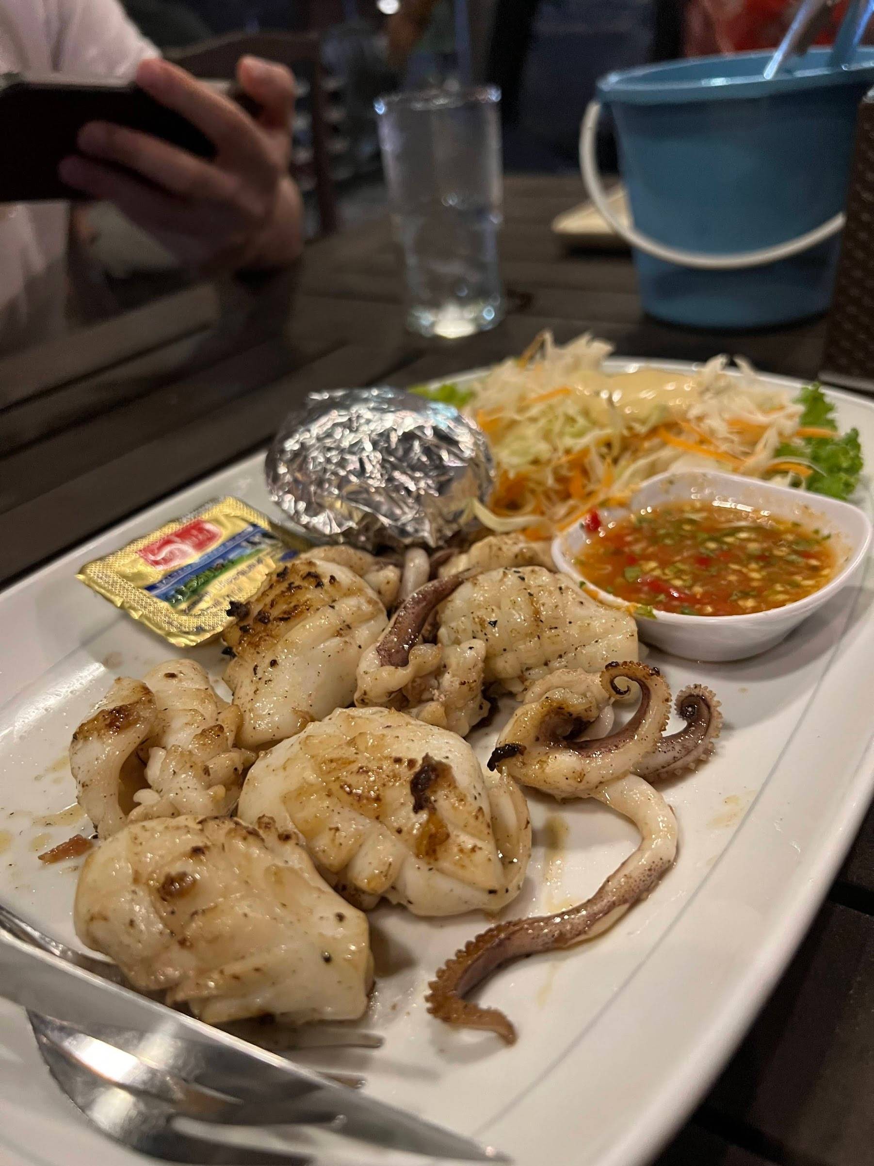 รีวิว Seashell Restaurant - วิวสวย อาหารกลางๆ