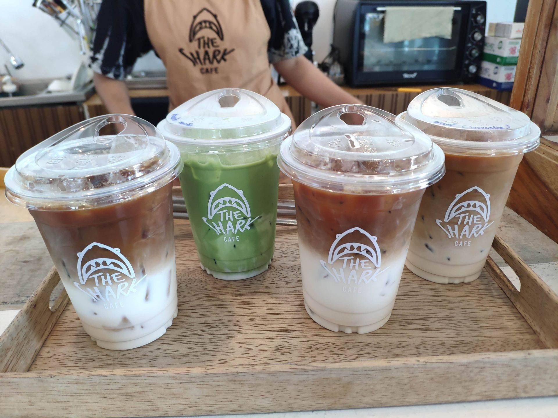 รูป The shark cafe