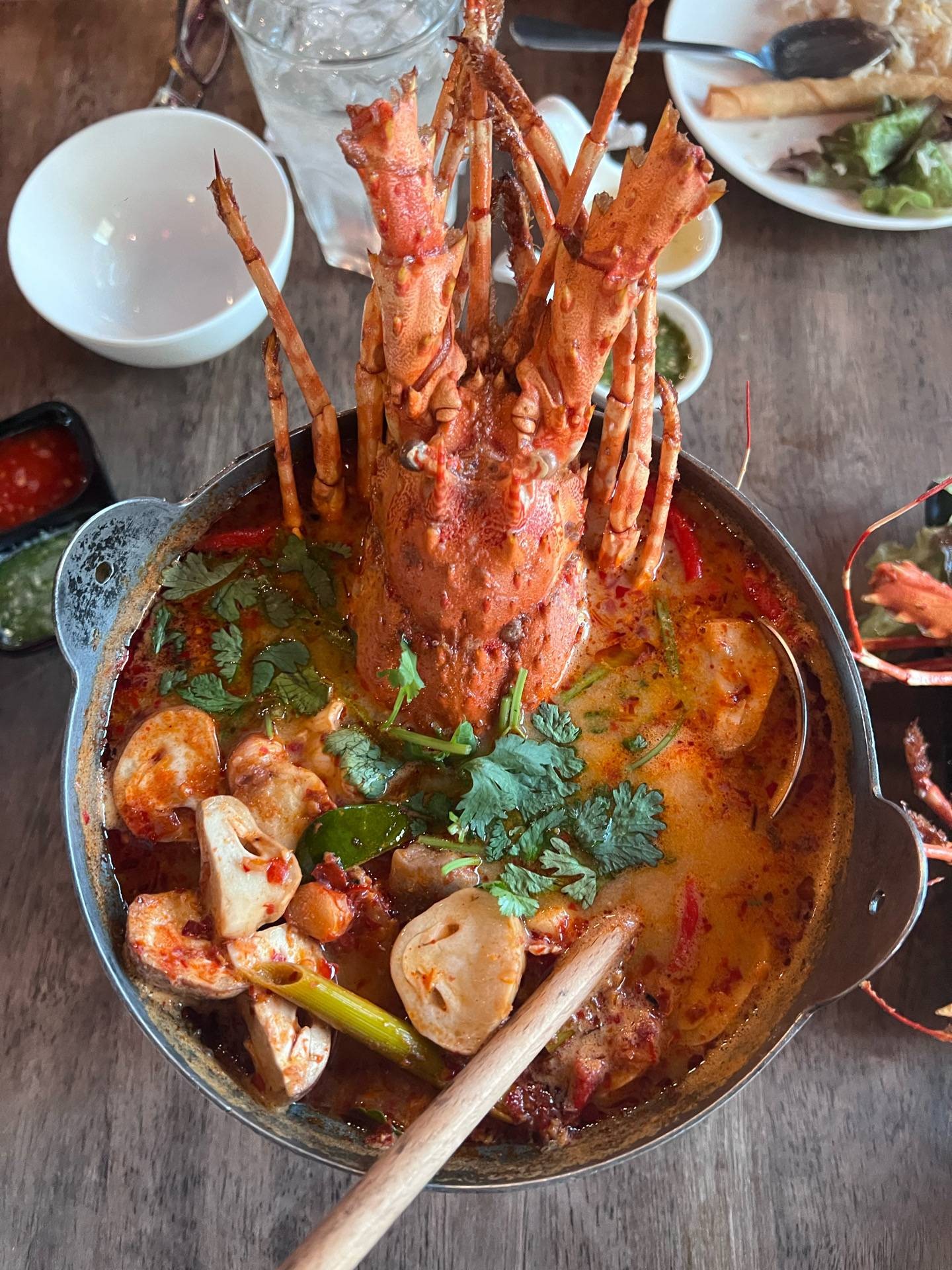 ต้มยำกุ้งมังกร ร้าน The seafood cafe and restaurant