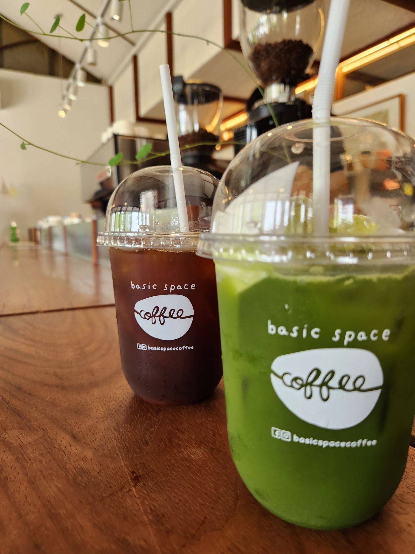 รีวิว Basic Space Coffee - ร้านหัวมุม เจอแน่ ไม่มีหลง - Wongnai