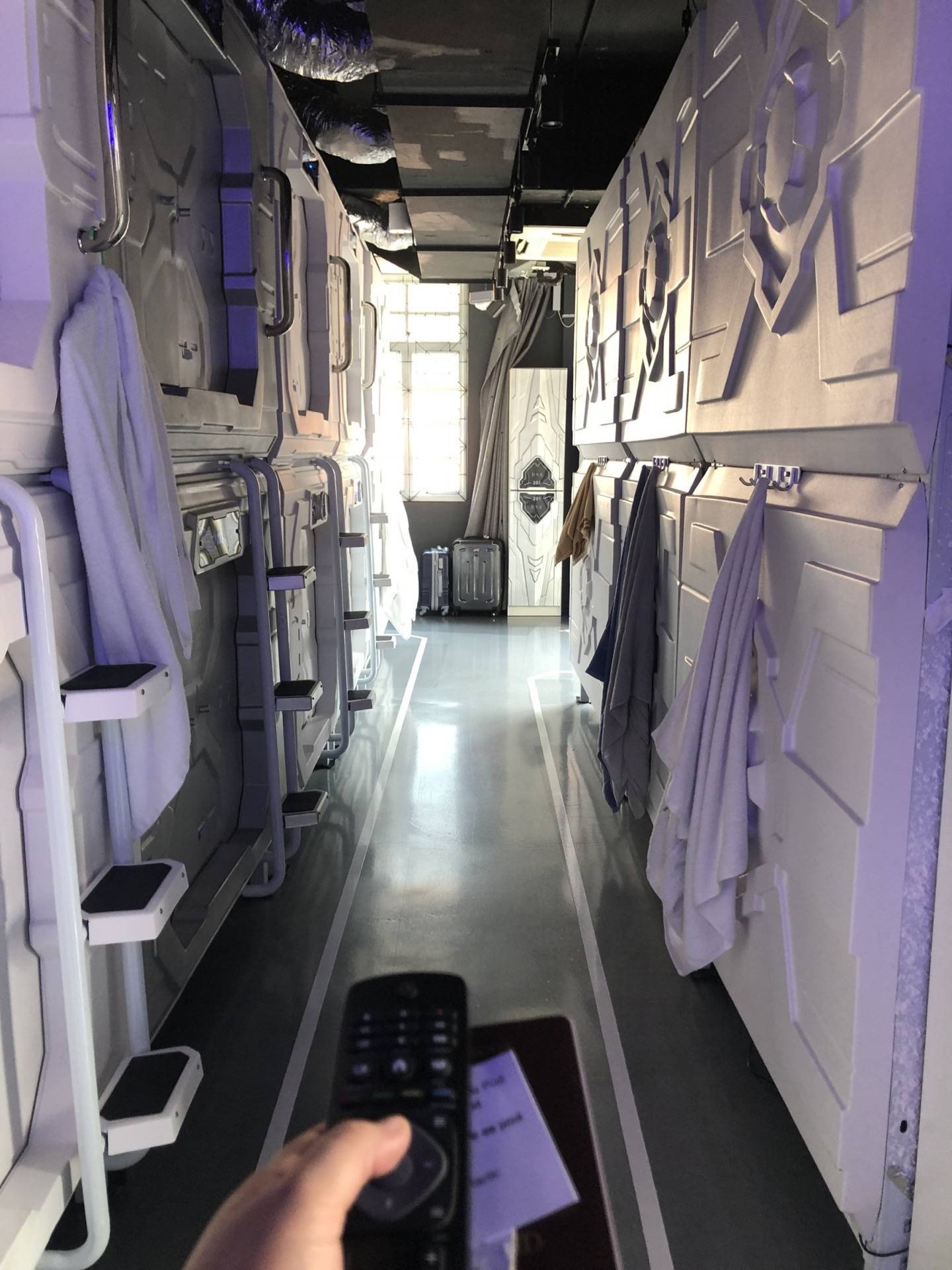 รีวิว Met A Space Pod - สำหรับ Backpacker ที่อยากเปิดประสบการณ์นอน Pod