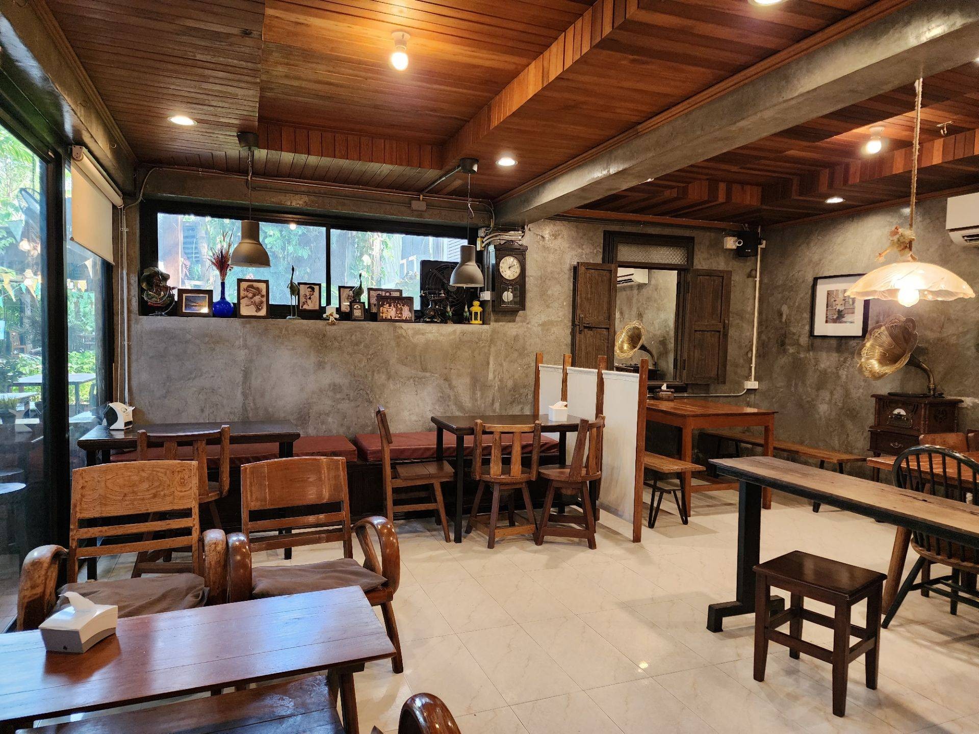 รูป เถียงนา คอฟฟี่ แอนด์ เบเกอรี่ จำกัด สาขาตาก