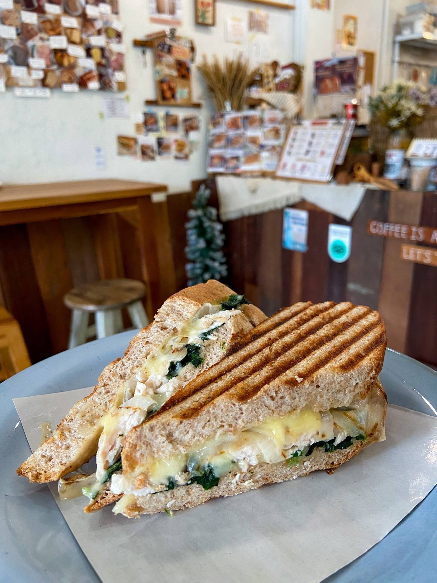 รีวิว Bowls&Breads Sandwiches - เริ่มต้นวันที่ดีกับแซนวิชจากขนมปังโฮมเมด🥪😋