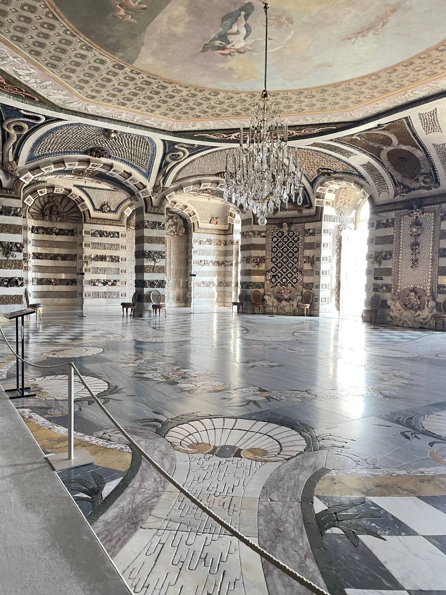 New Palace - รีวิวสถานที่ท่องเที่ยว