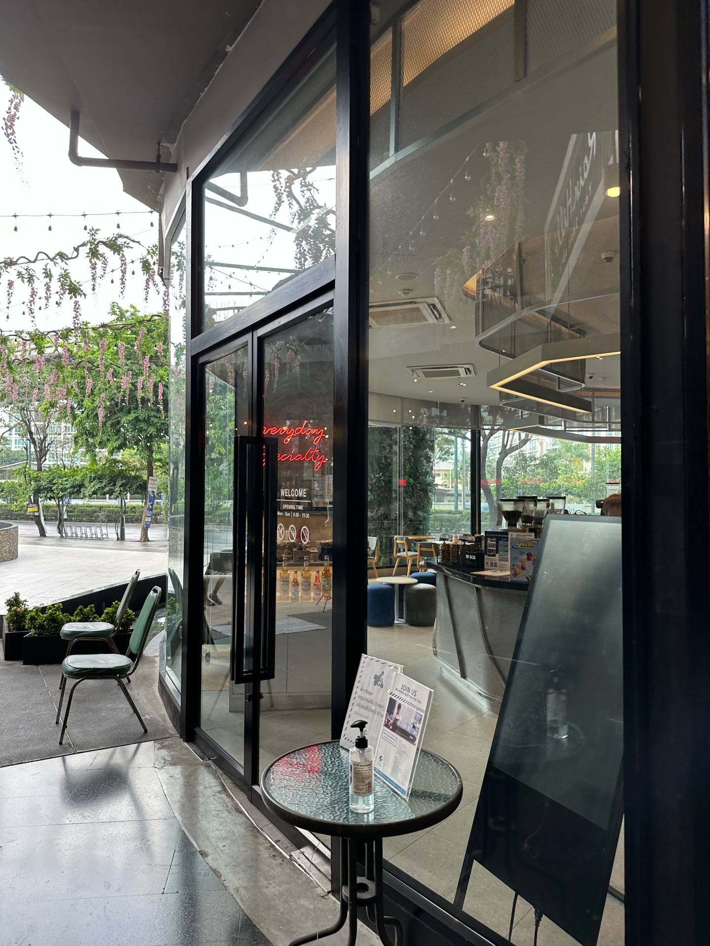 รีวิว PACAMARA Rain Hill - หอมกรุ่นกาแฟใจกลางเมือง - Wongnai