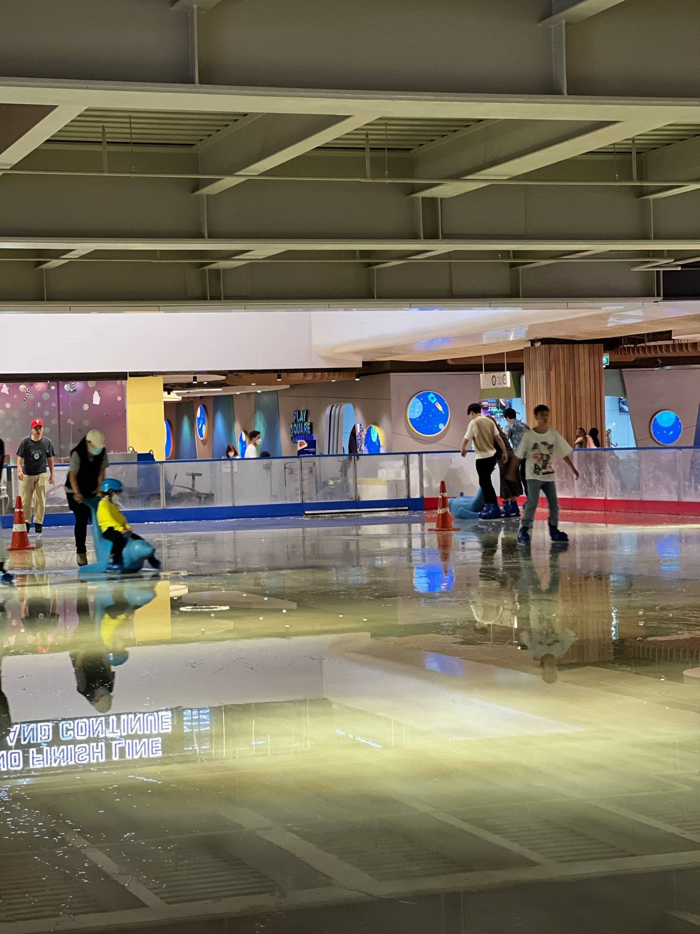 รูป The Rink Ice Arena centralwOrld