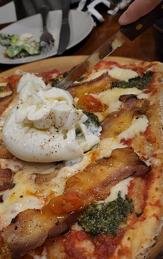 รีวิว Pike/Pine Open Kitchen And Bake Bar - ร้านอาหารโฮมเมด ตกแต่งสไตล์ ...