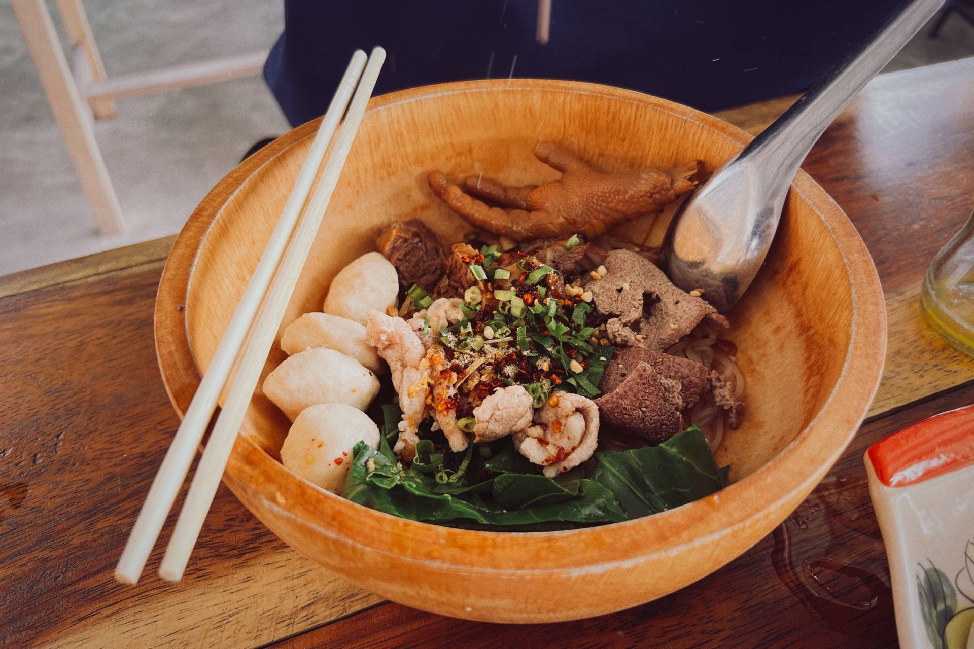 รีวิว ก๋วยเตี๋ยวเรือชามไม้@ริมบึง Chammai@Rimbueng - โอเคอยู่นะครับ
