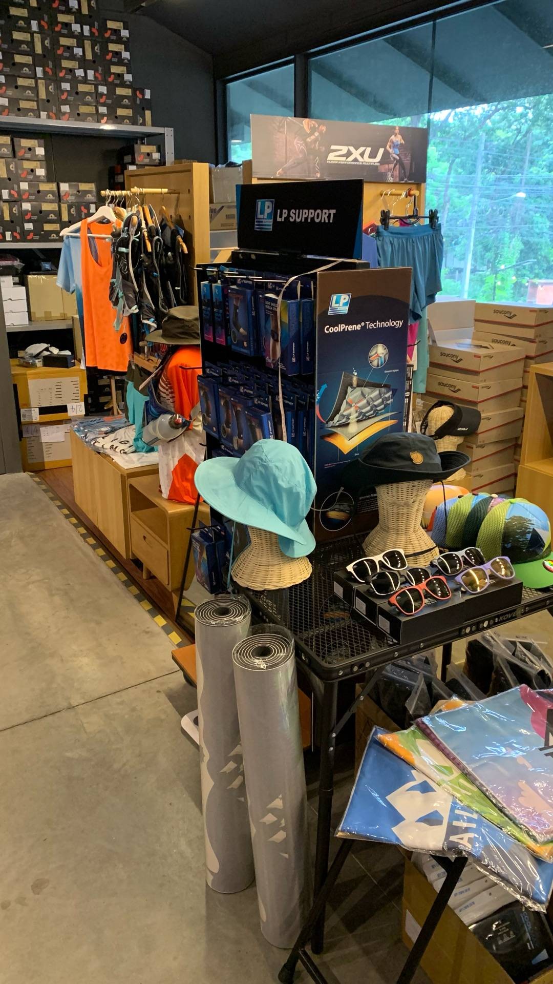 รูป BASECAMP TRAIL PROVISION