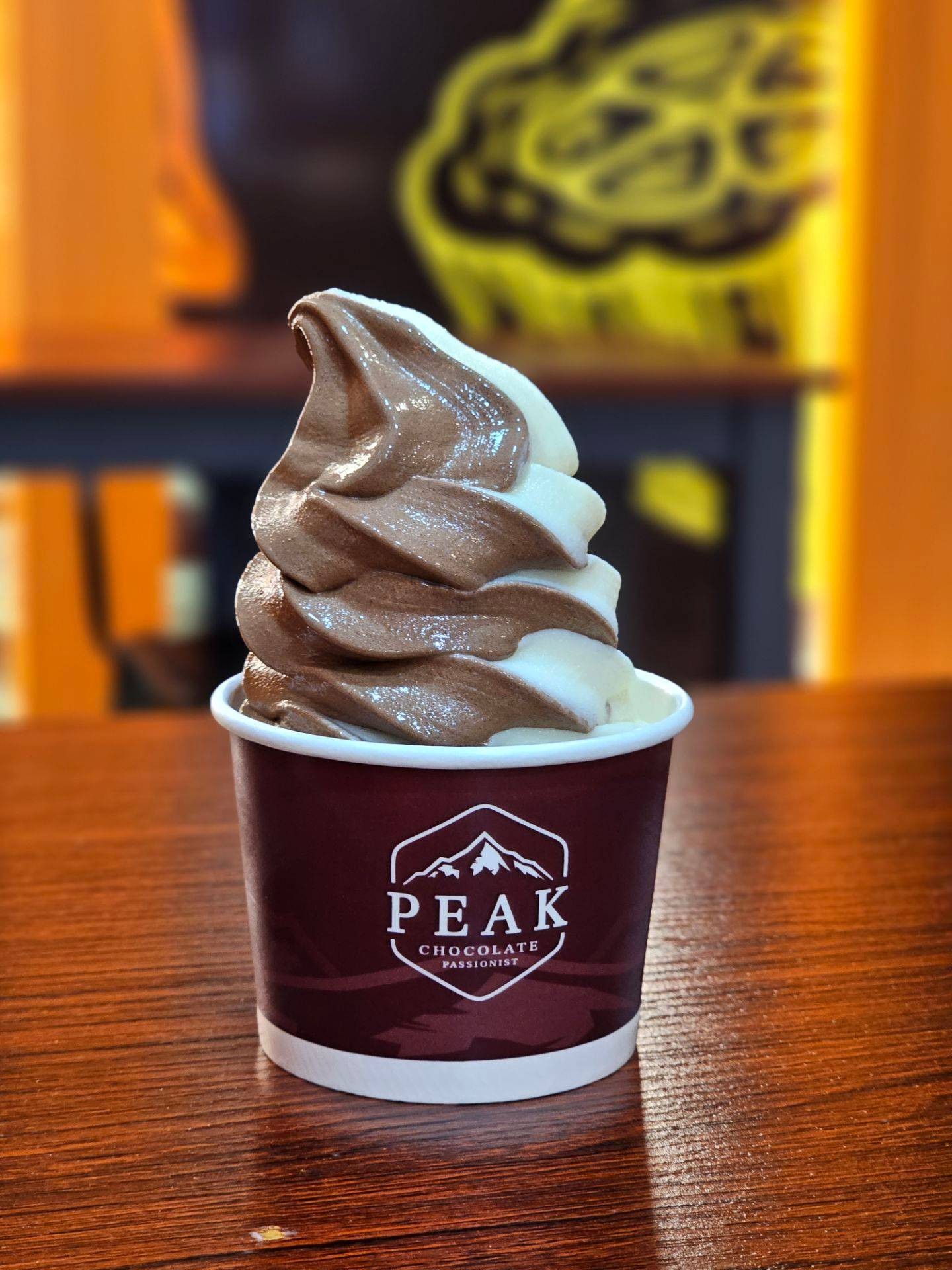 รีวิว Peak Chocolate Passionist Seacon Srinakarin - ไอศครีมทูโทนร้านพีค