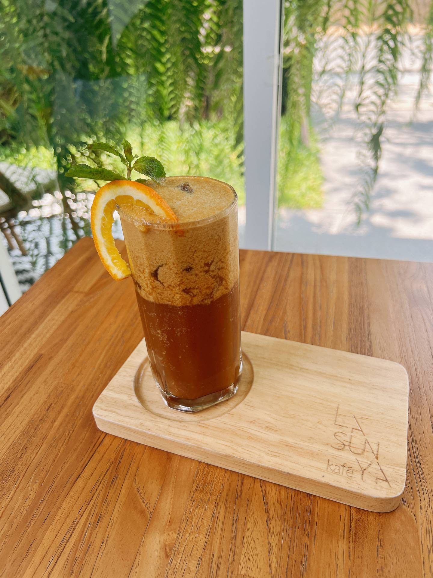 รีวิว Lasunya Kafe - เปิดโหมดปล่อยชิล คาเฟ่นั่งสบาย