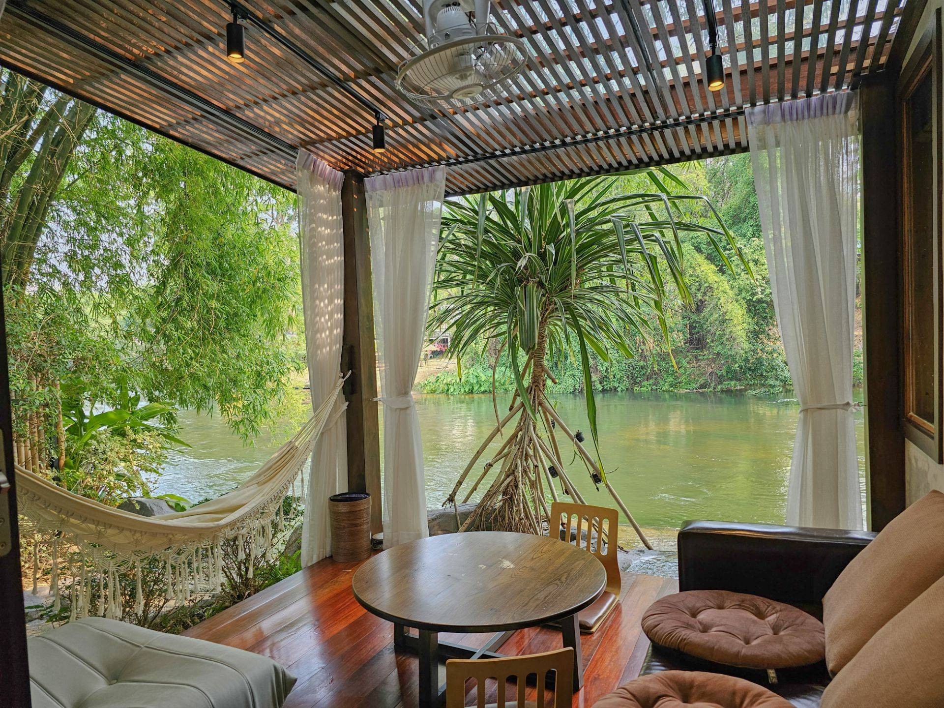 รูป River Tales