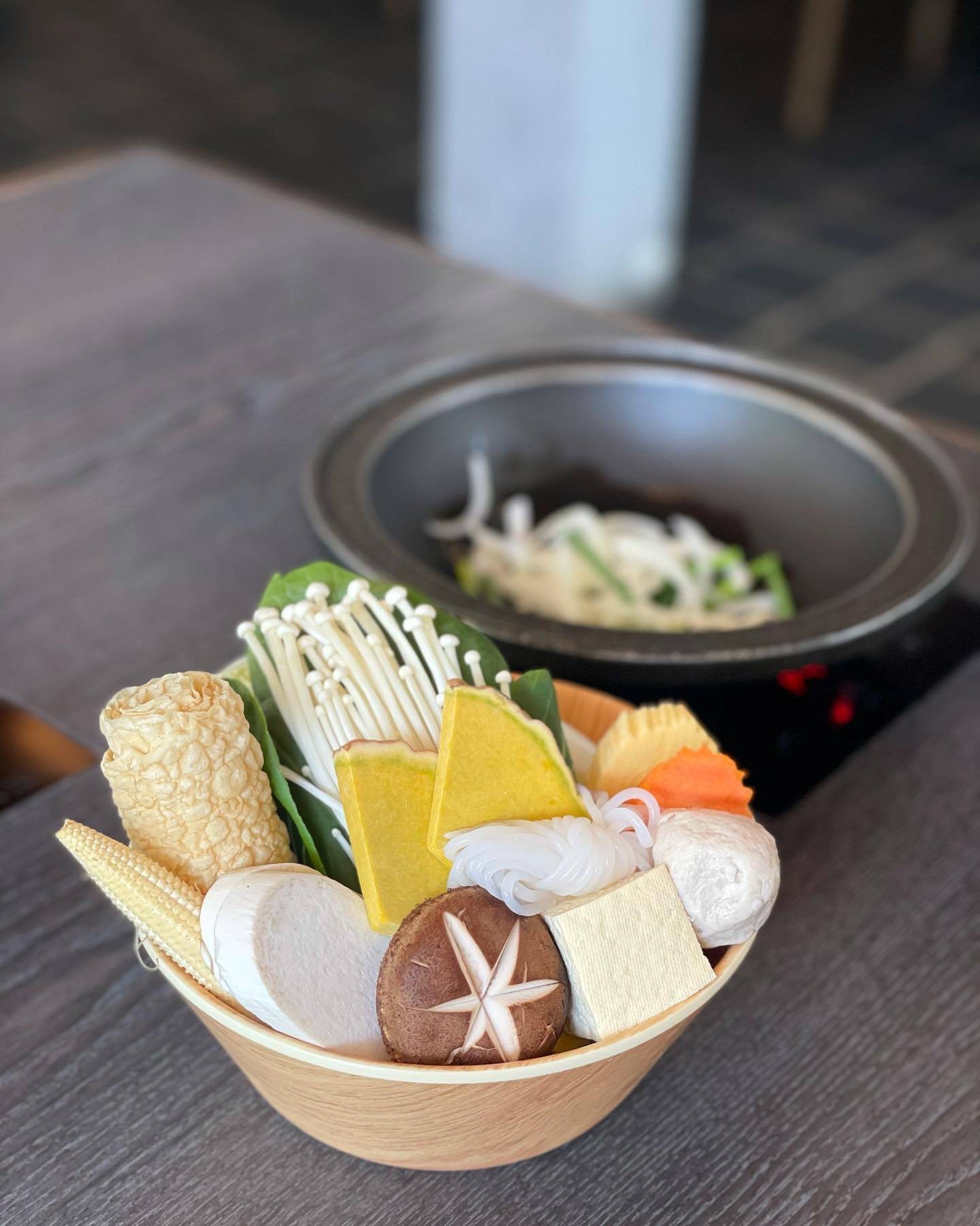 รูป HANJI Taiwanese Hot Pot ทองหล่อ