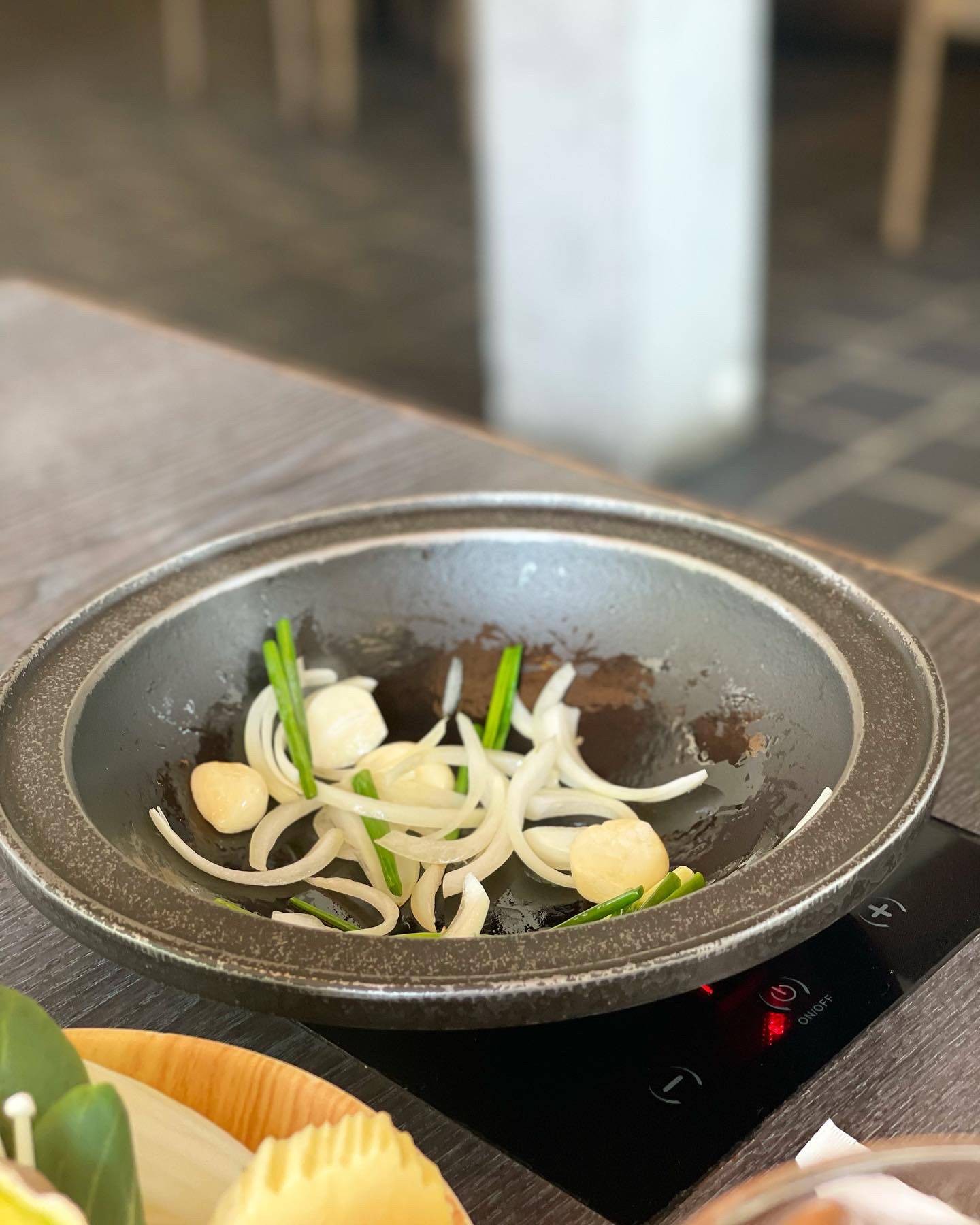 รูป HANJI Taiwanese Hot Pot ทองหล่อ
