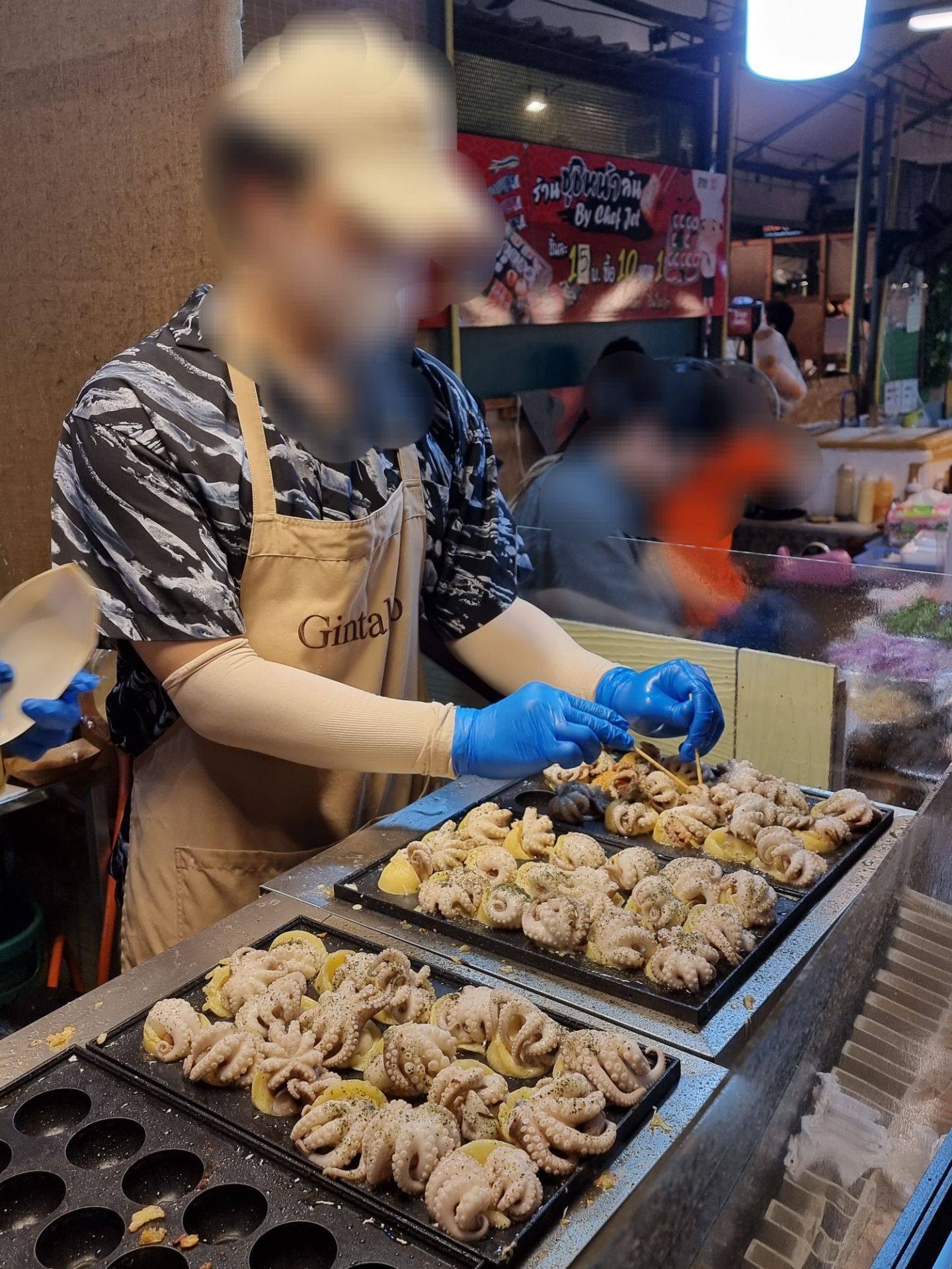 รีวิว Gintako Jodd Fairs พระราม 9 - ทาโกะยากิ ปลาหมึกชิ้นโต