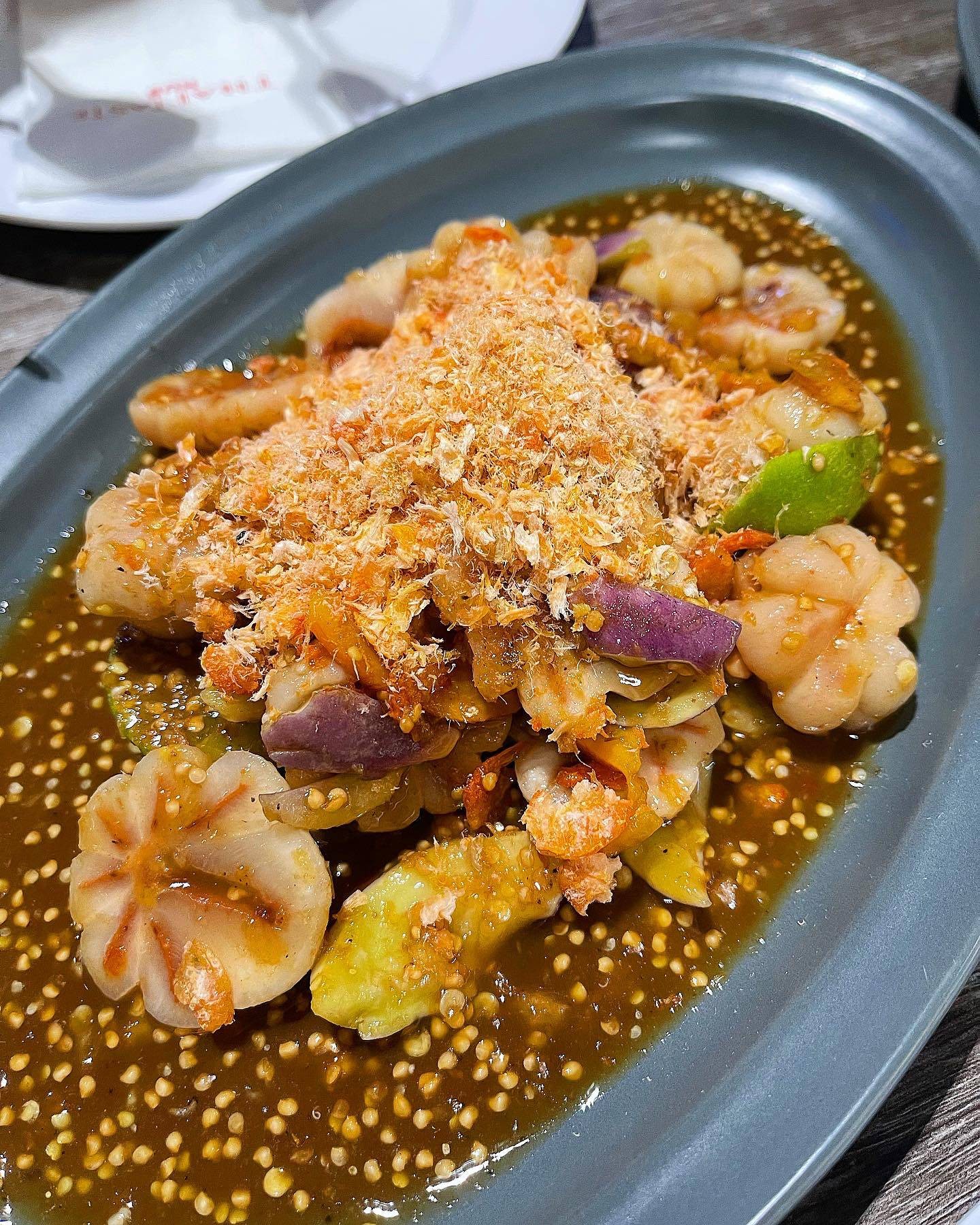 รีวิว Phed Phed Hey! (Thai taste Mahanakhon Cube) มหานคร คิวบ์ - Phed ...