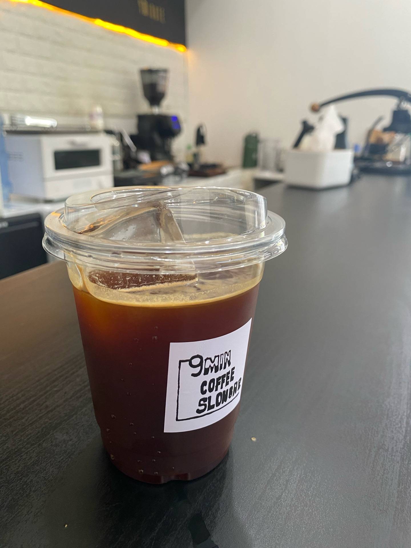 รีวิว 9Min Coffee Slowbar บางโฉลง - คาเฟ่ไซส์มินิกาแฟรสชาติดี