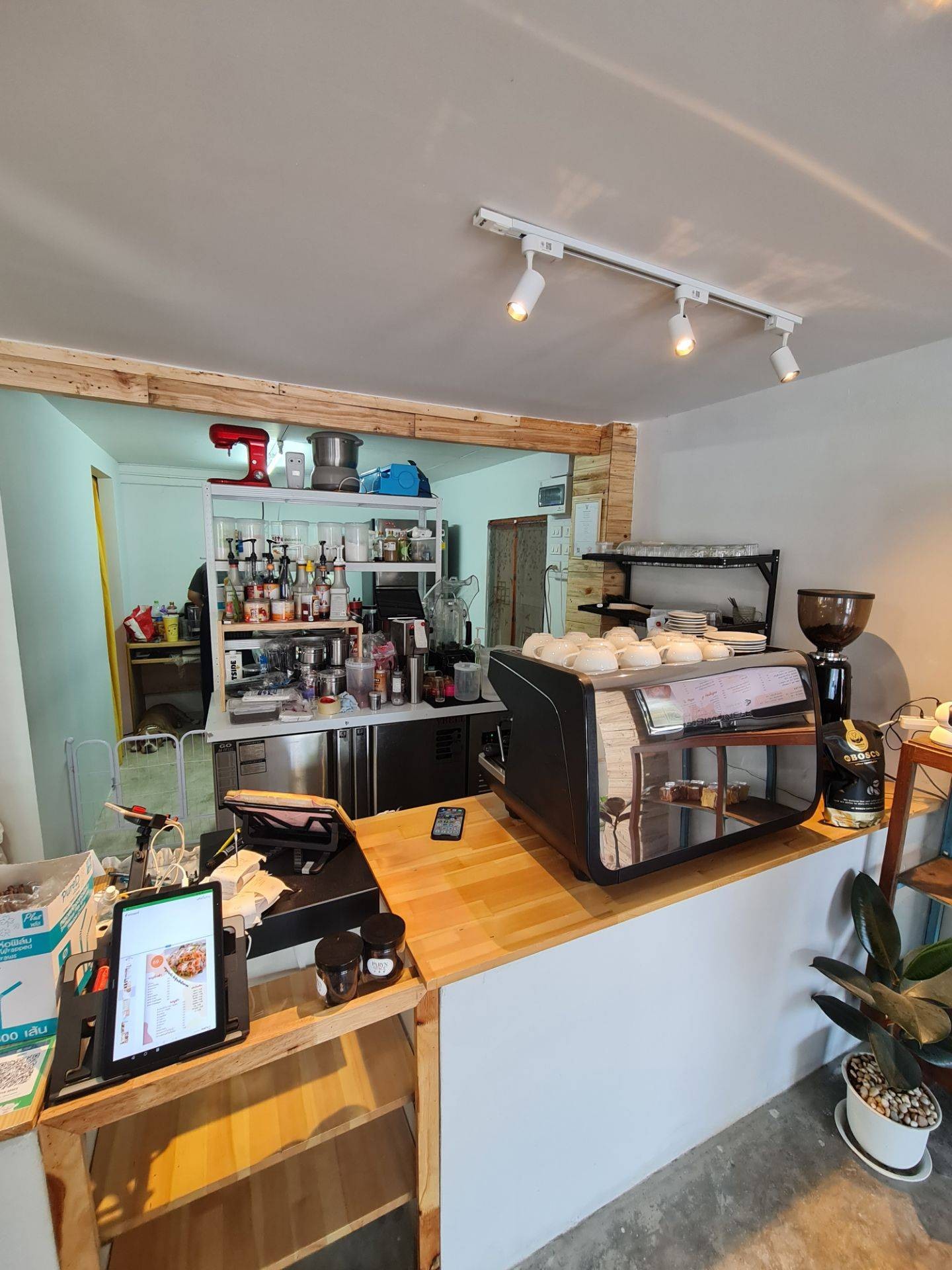 ร้าน paryn space | รีวิวร้านอาหาร