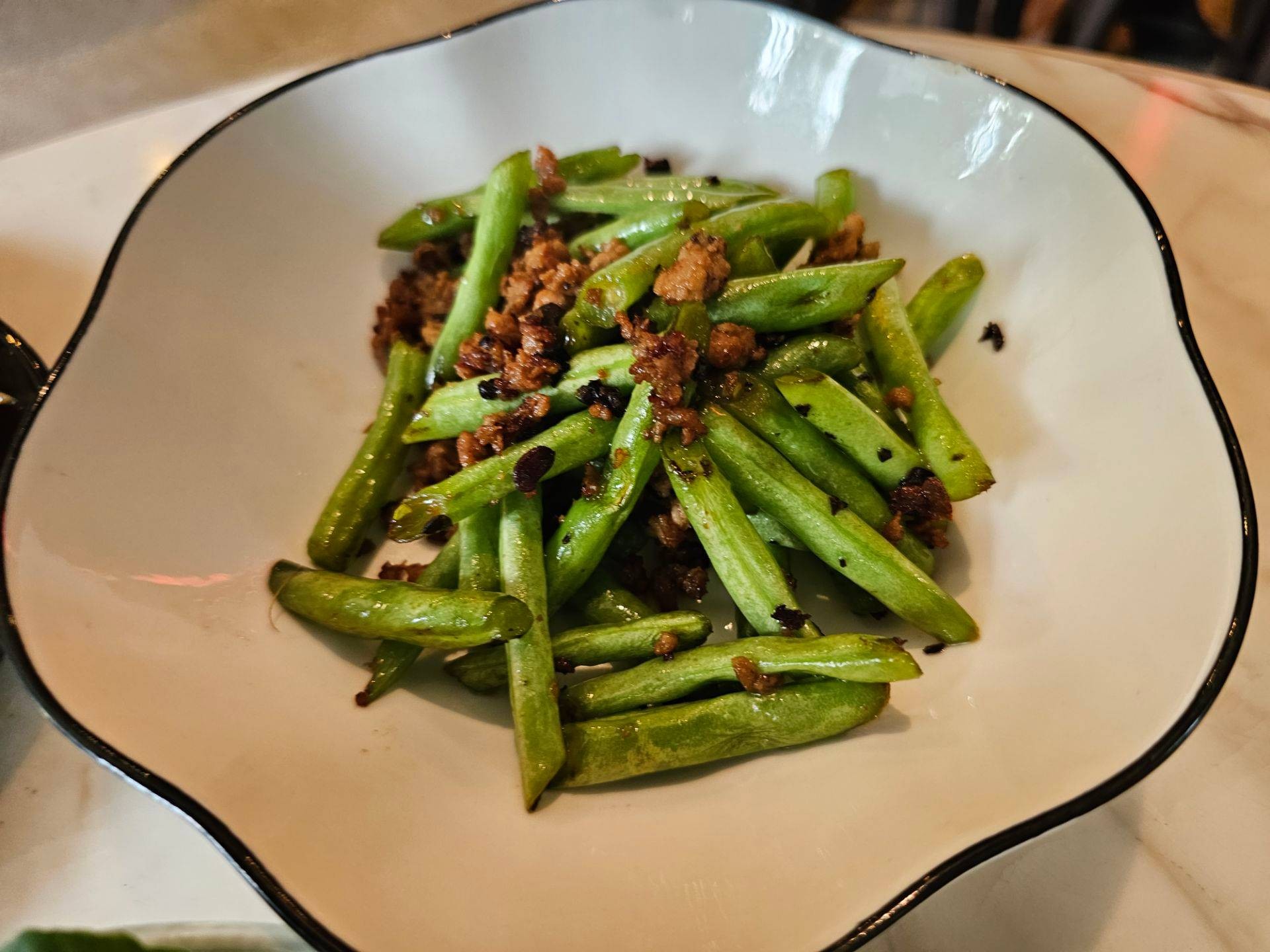 ถั่วแขกผัดเต้าซี่ ร้าน ข้าวมันไก่เบตง จางเจียหยี 張家餘 (Baytong Chicken rice)