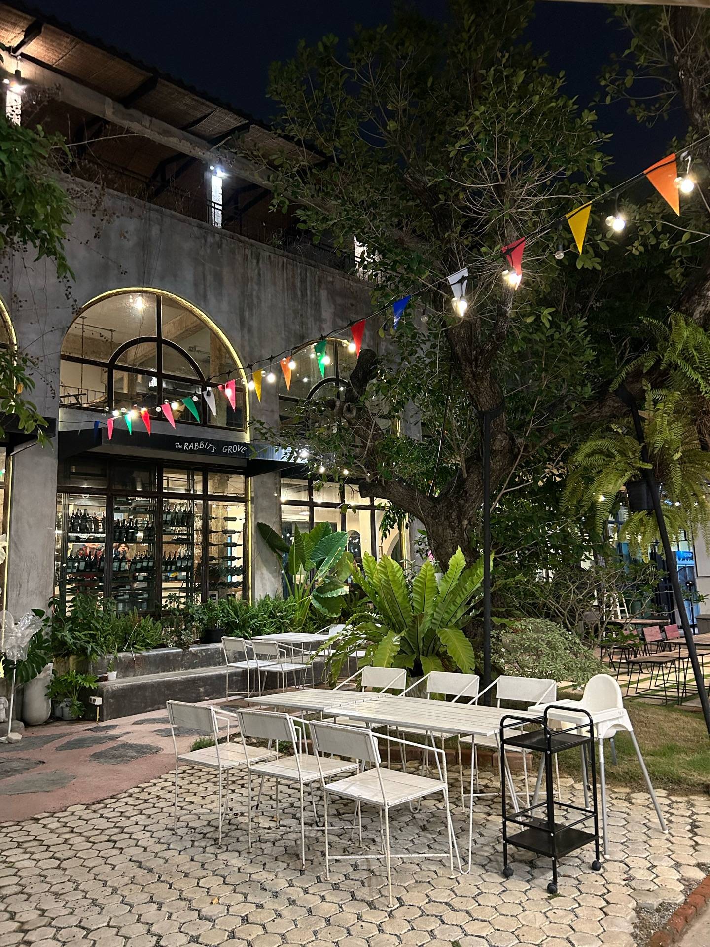 รูป The Rabbit’s Grove กรุงเทพกรีฑา