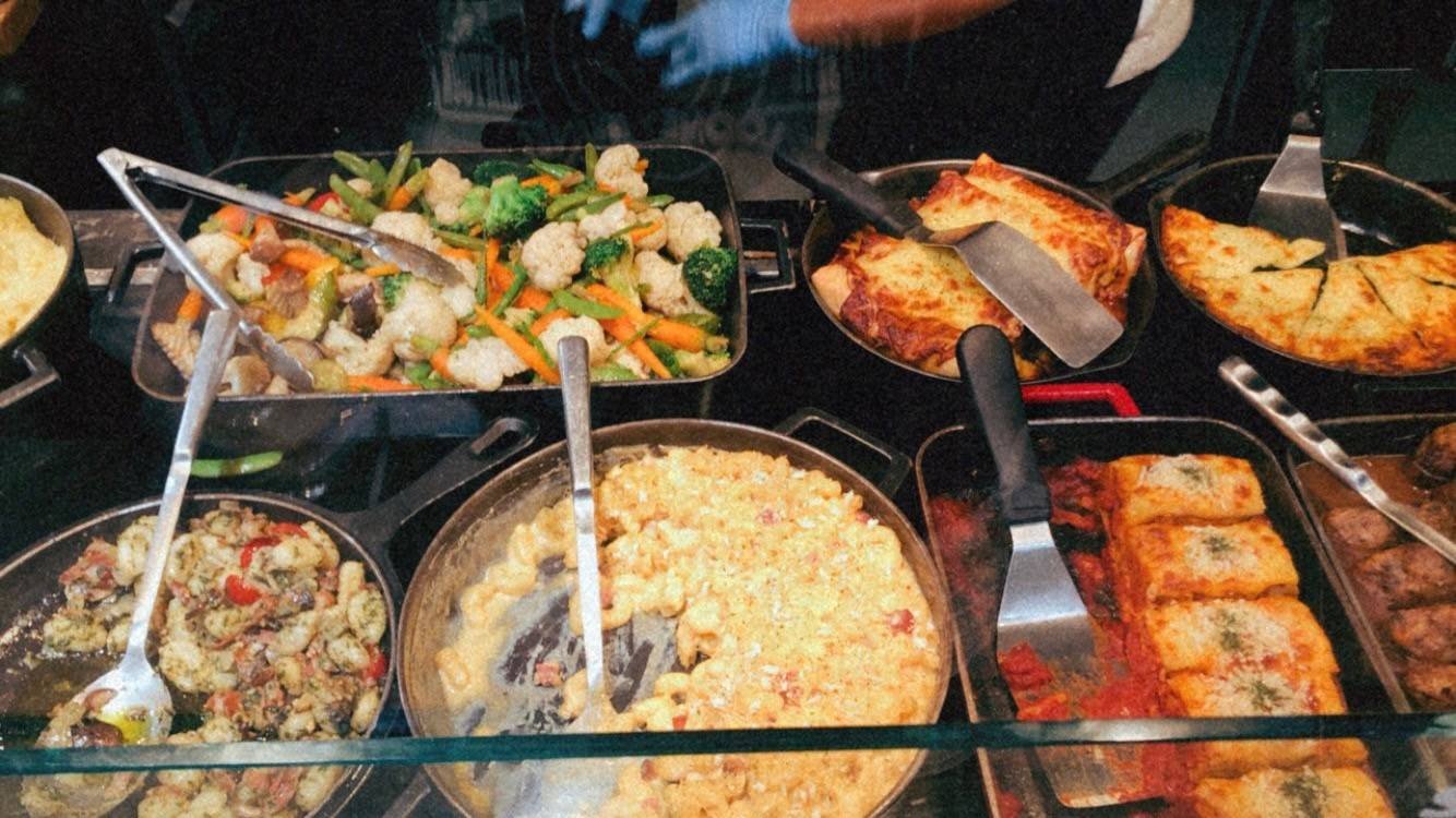 รีวิว Tops Eatery Chidlom - อาหารอร่อยๆ วัตุดิบดีโดย Top Eatery