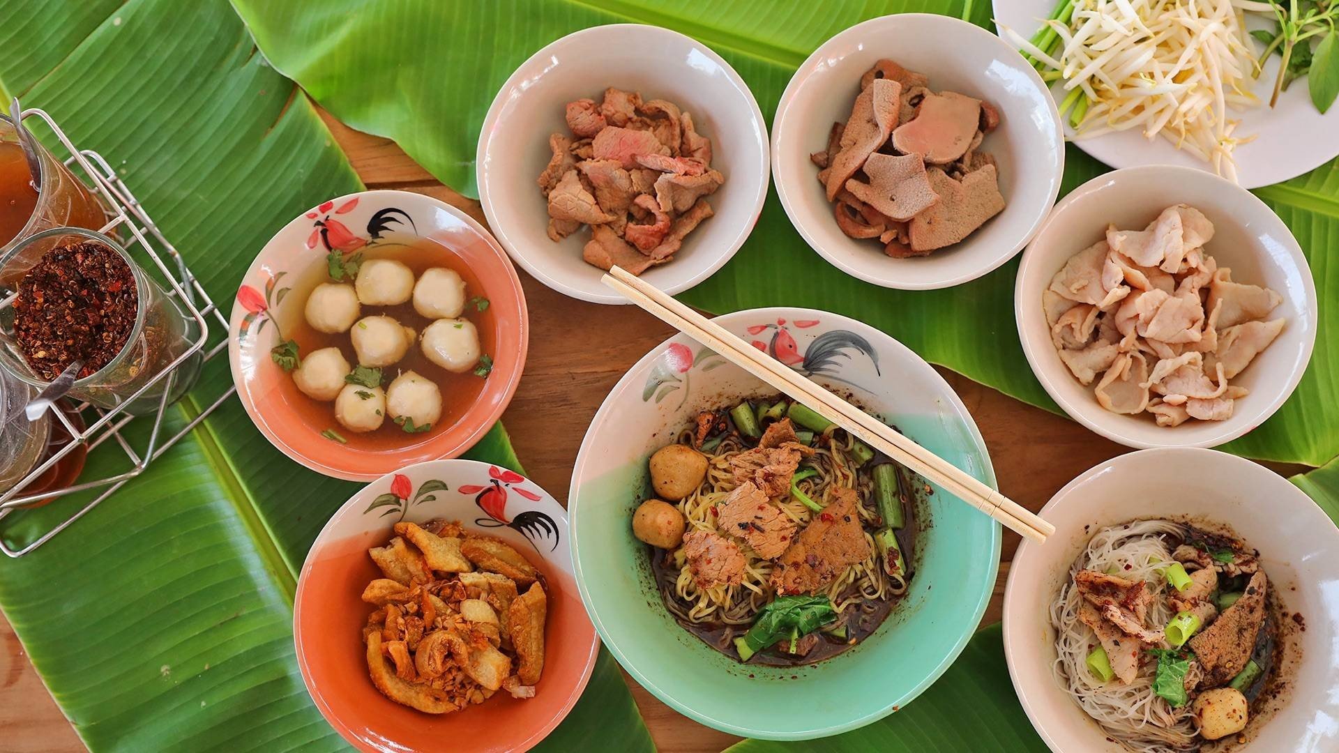 ร้าน ก๋วยเตี๋ยวเรือ ป.ประทีป ตลาดปัฐวิกรณ์ Boat Noodles Por Prathep Pattawikorn Market | รีวิว ...