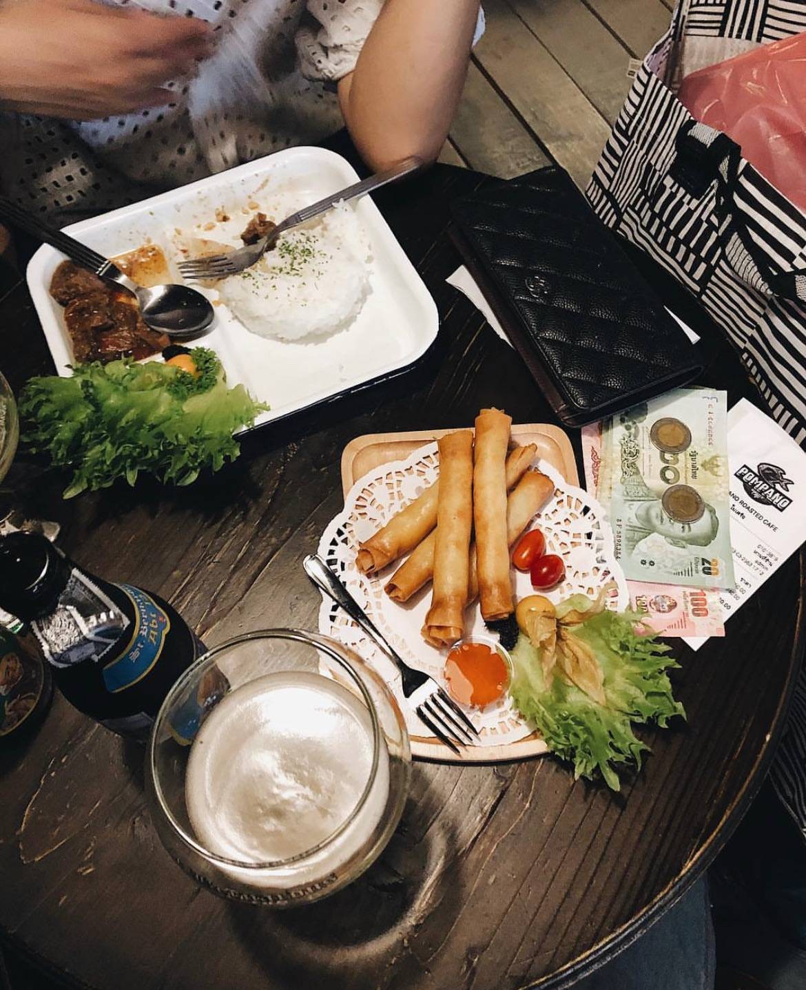 รีวิว Pompano Café du Musée เอกมัย 15 - คาเฟ่และเฟอร์นิเจอร์วินเทจเท่ๆ