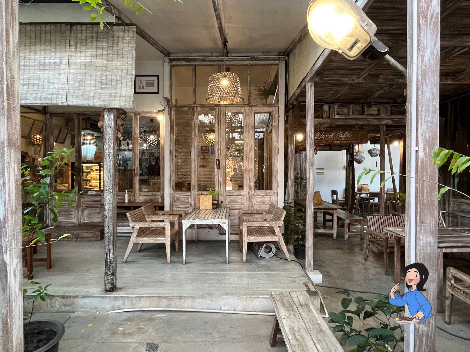 รีวิว Wood Cafe ลาดพร้าววังหิน 48 - ดีทั้งอาหารคาวและขนม