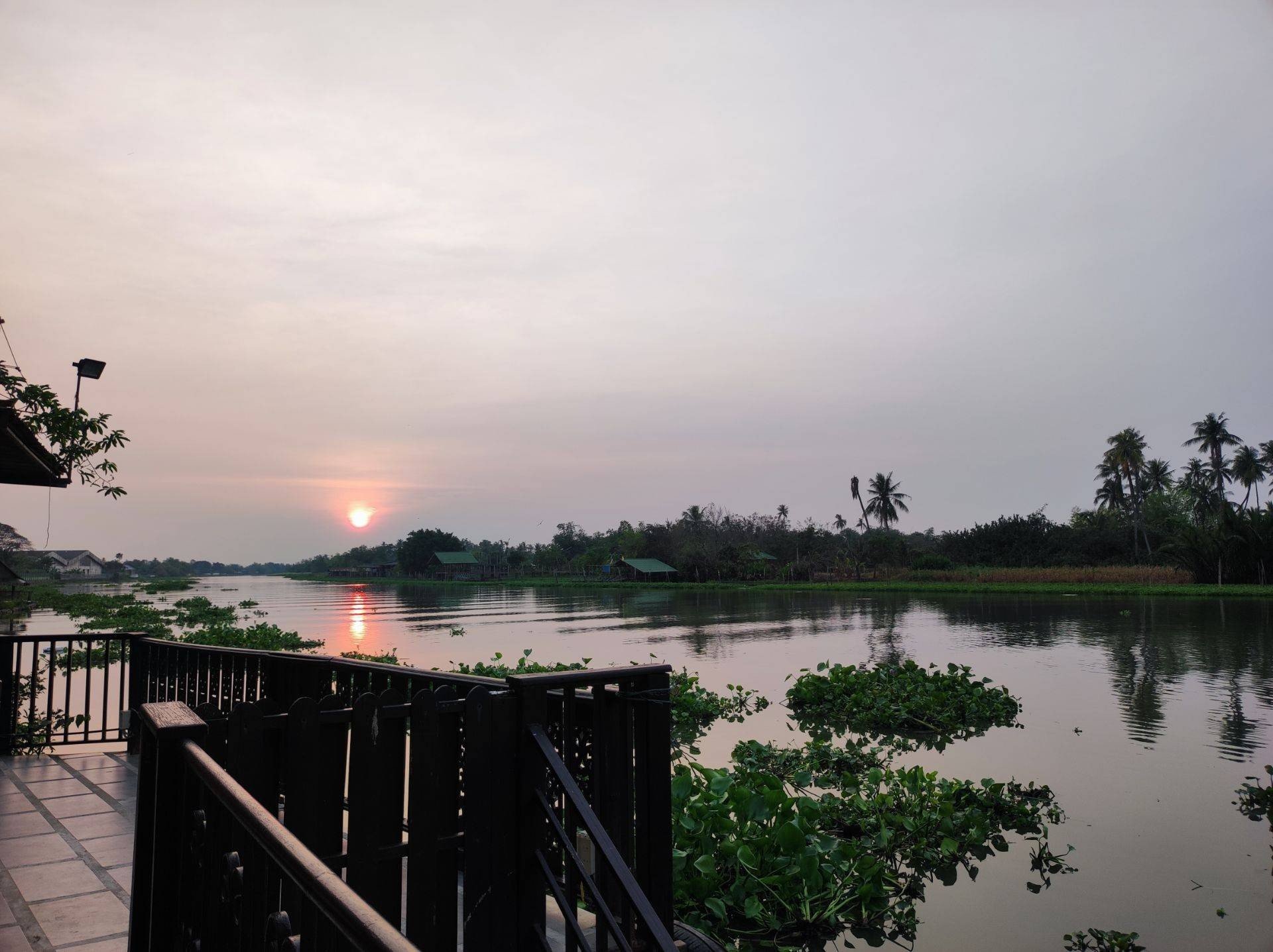 รูป เรือนน้ำอลิษา