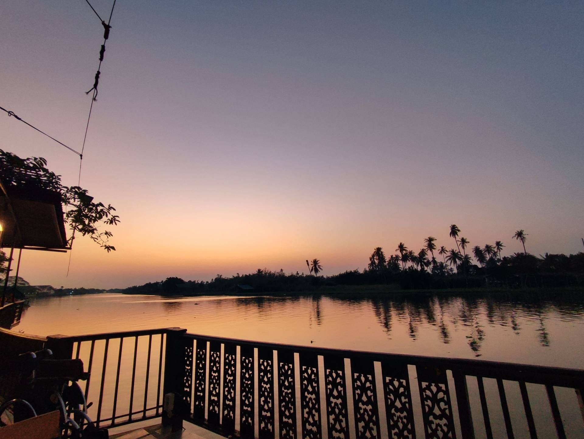 รูป เรือนน้ำอลิษา