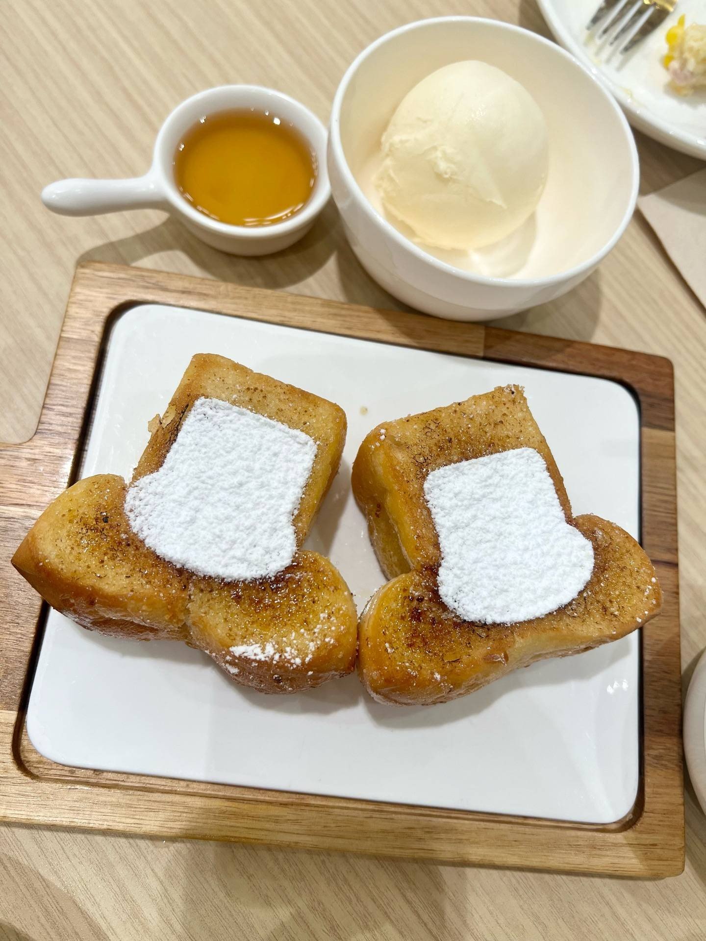 รีวิว Mil Toast House Iconsiam - ขนมปังนุ่มๆ กับ Soufflé และขนมปังหน้า ...