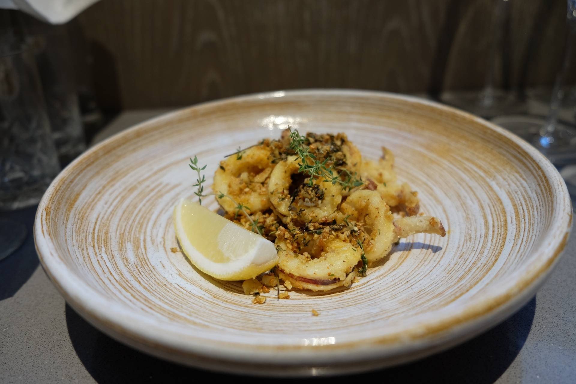 Spiced calamari • รสชาติดี อร่อยเพลิน ร้าน Classic Room Cafe and Dining ...